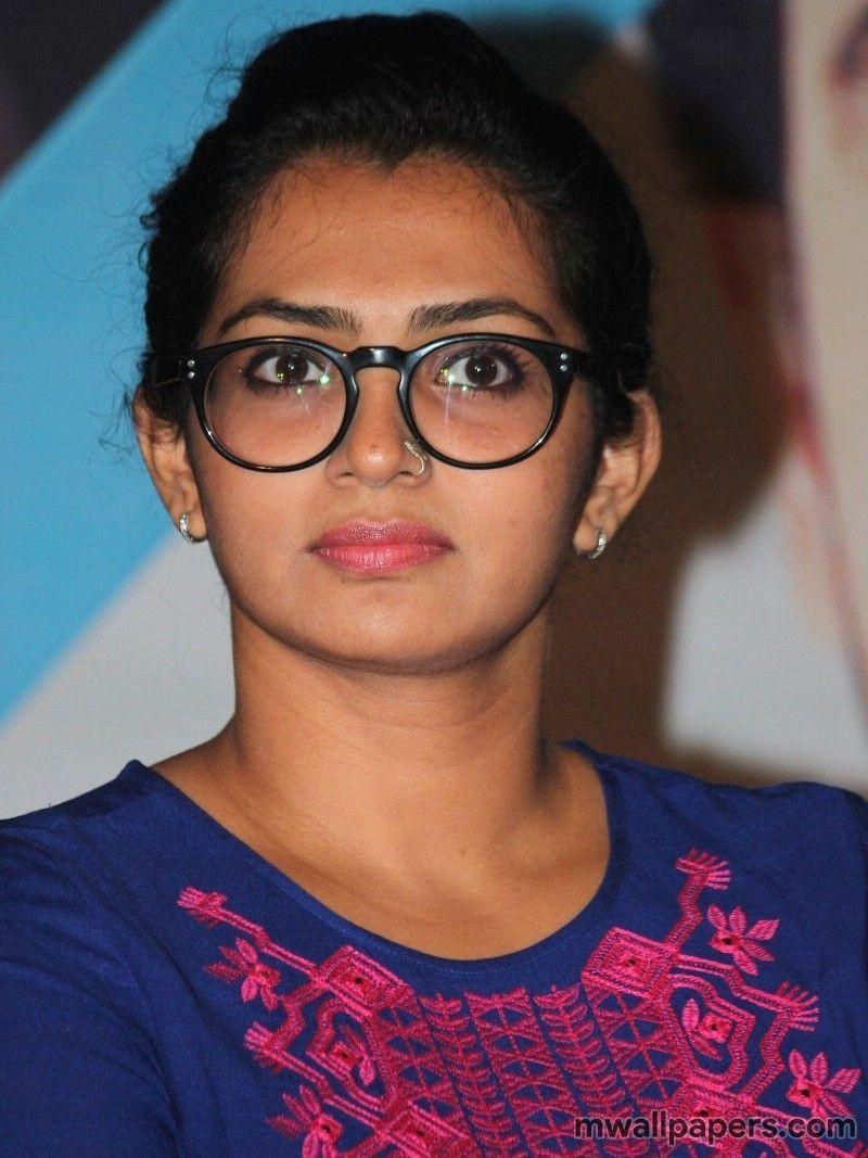 Parvathy Menon Wallpapers - Top Free Parvathy Menon Backgrounds ...