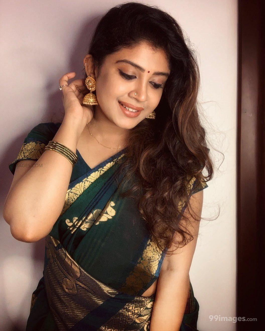 Gayathri Wallpapers - Top Free Gayathri Backgrounds - WallpaperAccess