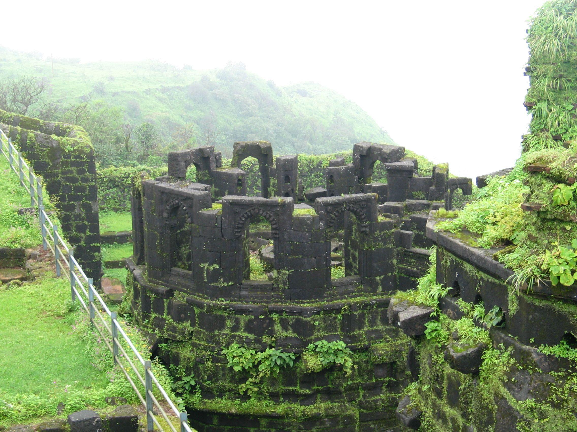 Raigad Fort Wallpapers - Top Free Raigad Fort Backgrounds - WallpaperAccess