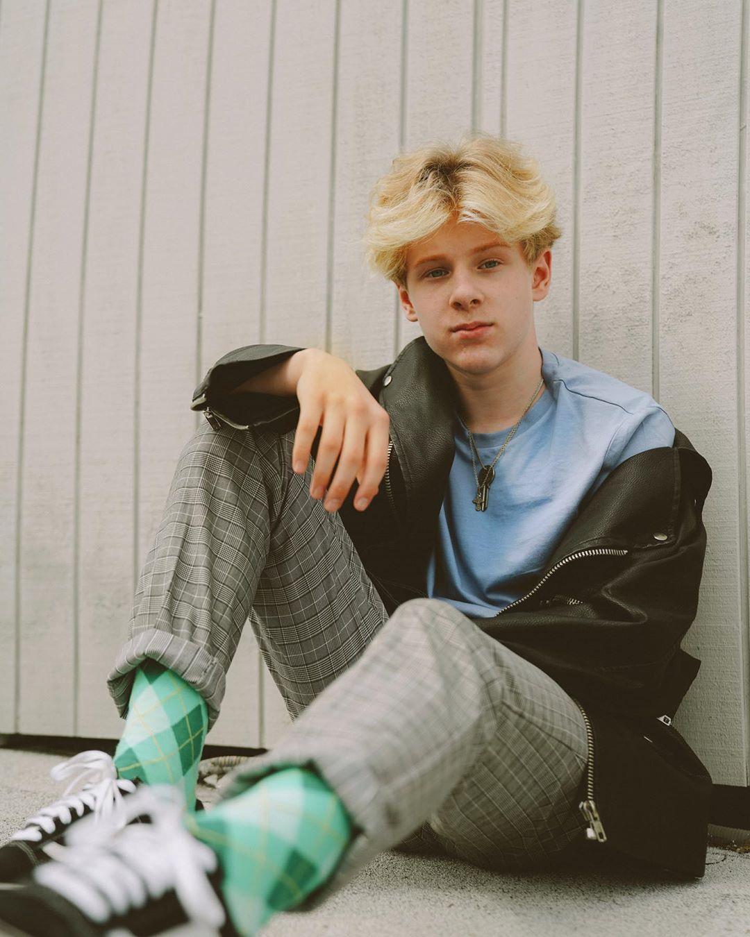 Lev Cameron Wallpapers - Top Free Lev Cameron Backgrounds - WallpaperAccess