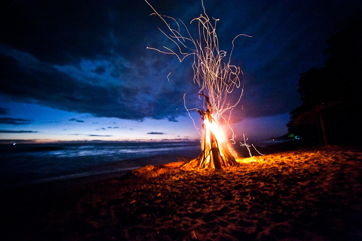 Beach Bonfire Wallpapers - Top Free Beach Bonfire Backgrounds ...