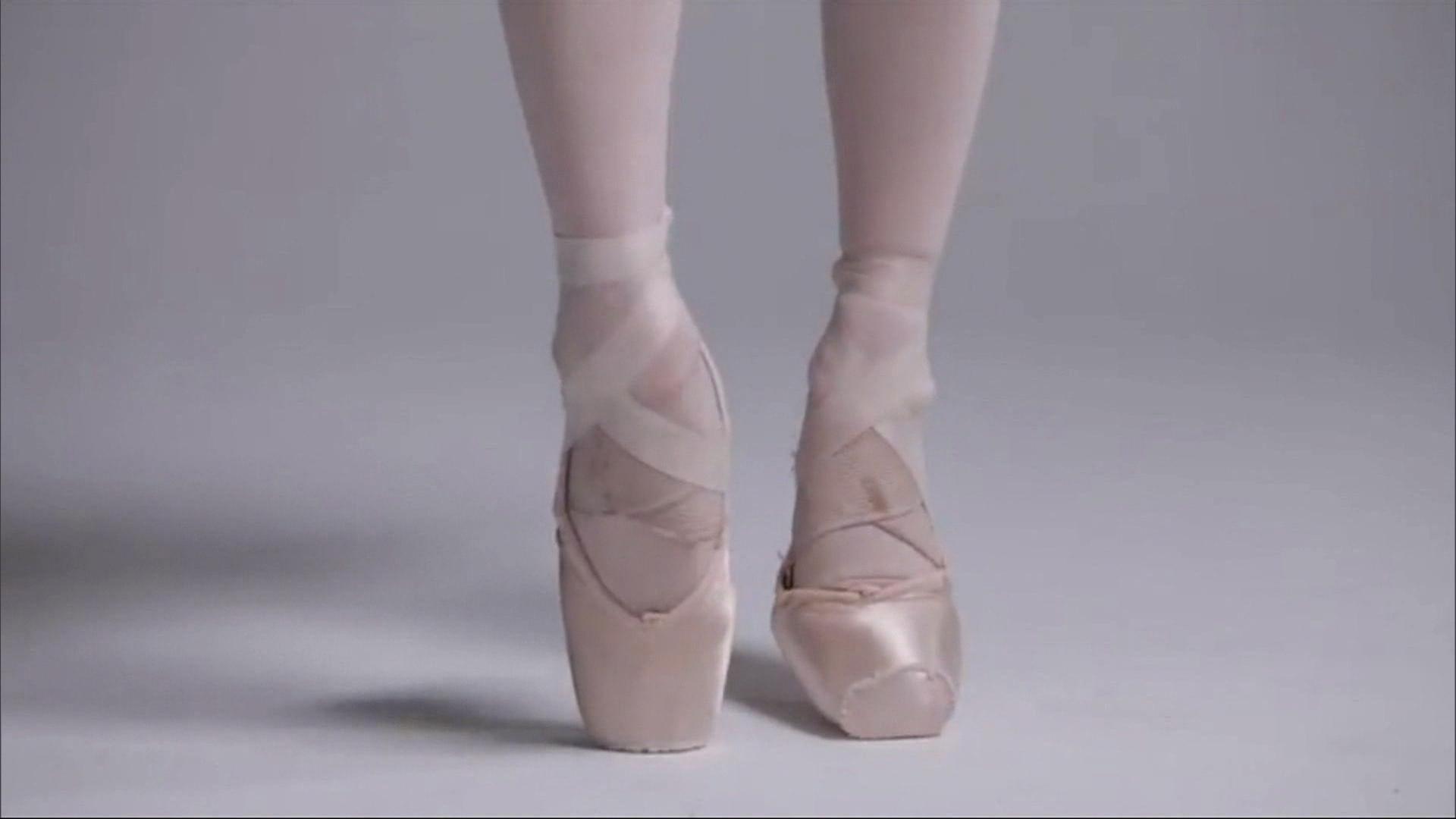 Ballet Pointe Shoes Wallpapers - Top Free Ballet Pointe Shoes ...