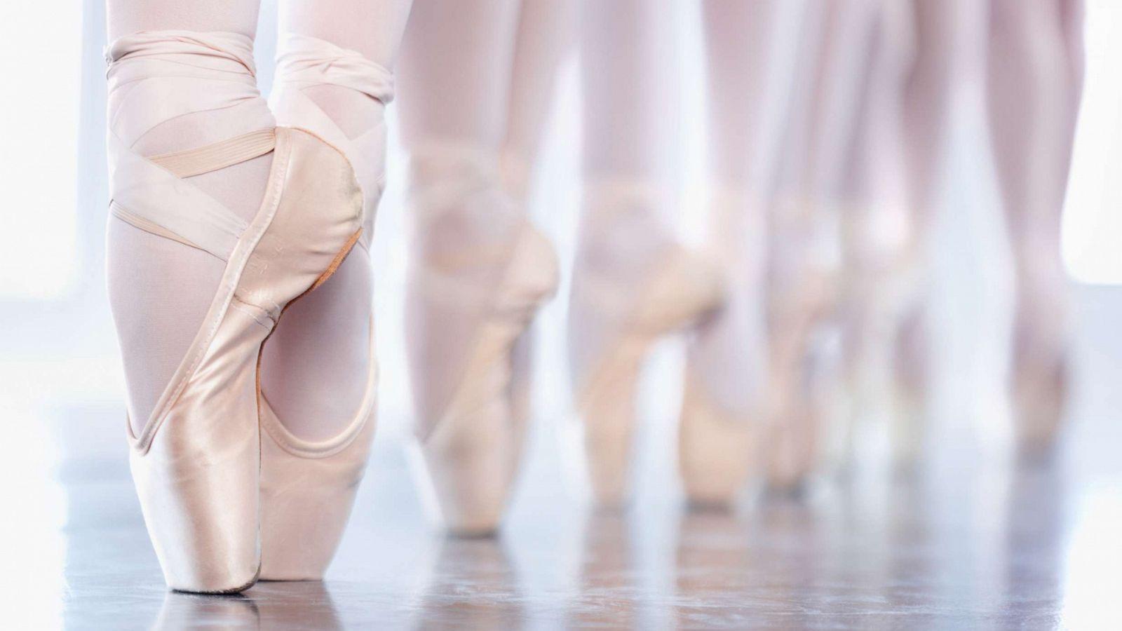 Ballet Pointe Shoes Wallpapers - Top Free Ballet Pointe Shoes ...