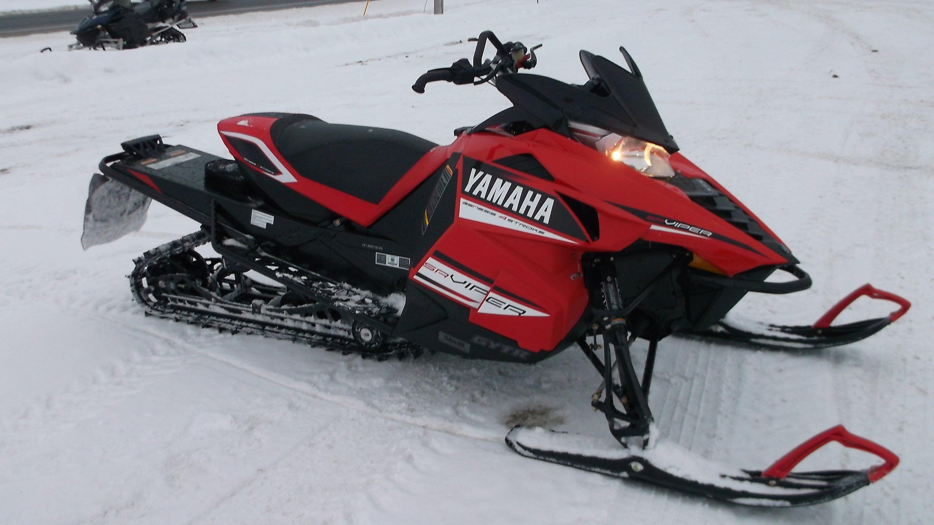 Yamaha Snowmobile Wallpapers - Top Free Yamaha Snowmobile Backgrounds - WallpaperAccess