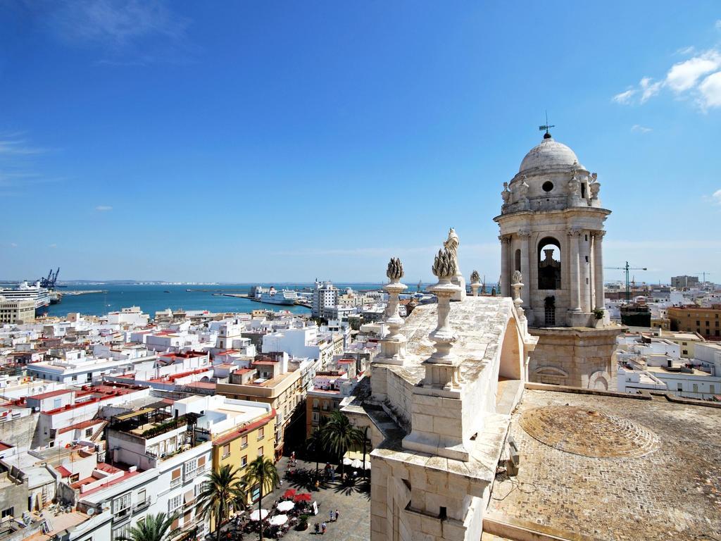 Cadiz Wallpapers - Top Free Cadiz Backgrounds - WallpaperAccess