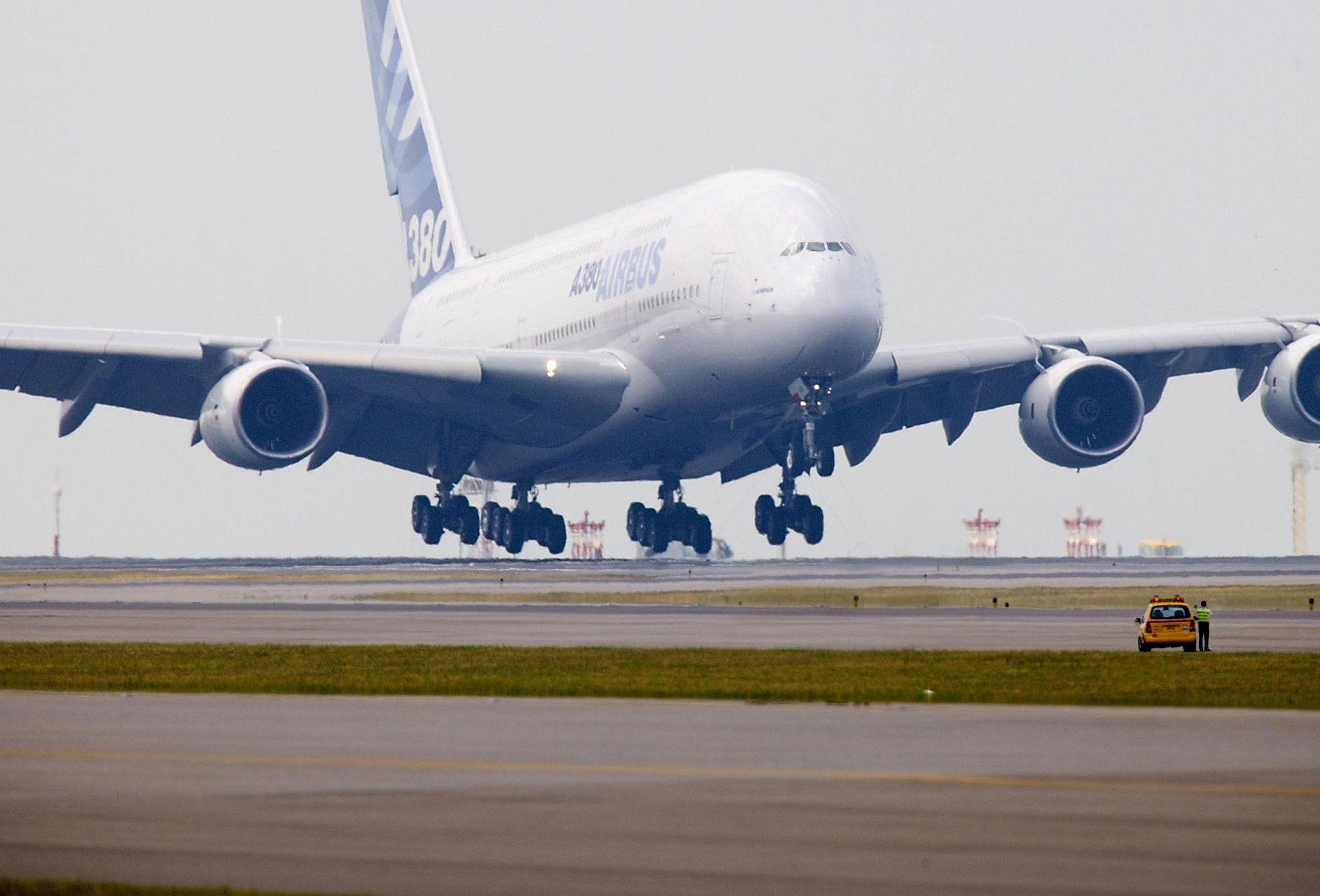 Airbus A380 Wallpapers - Top Free Airbus A380 Backgrounds - WallpaperAccess