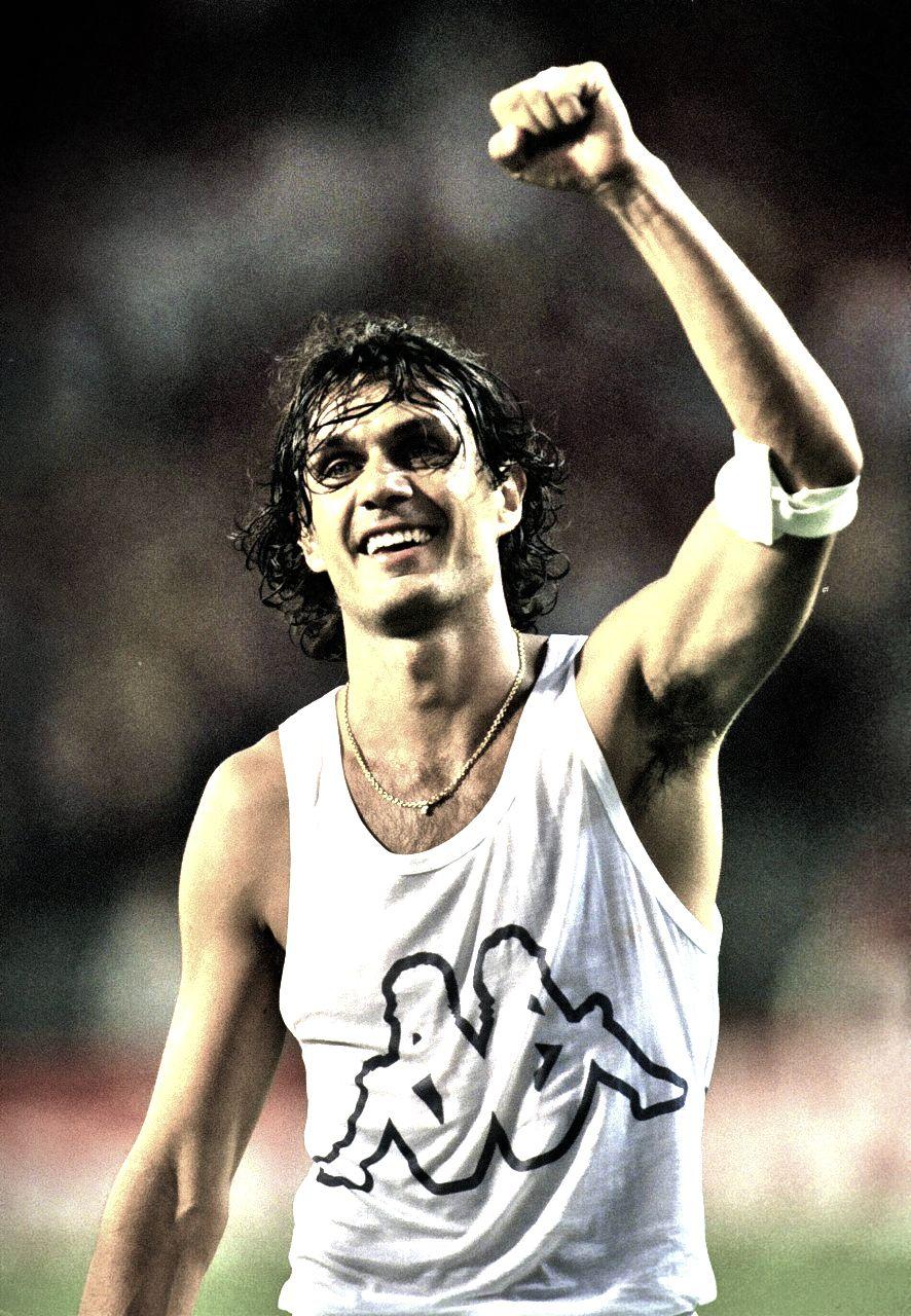 Maldini Wallpapers - Top Free Maldini Backgrounds - WallpaperAccess