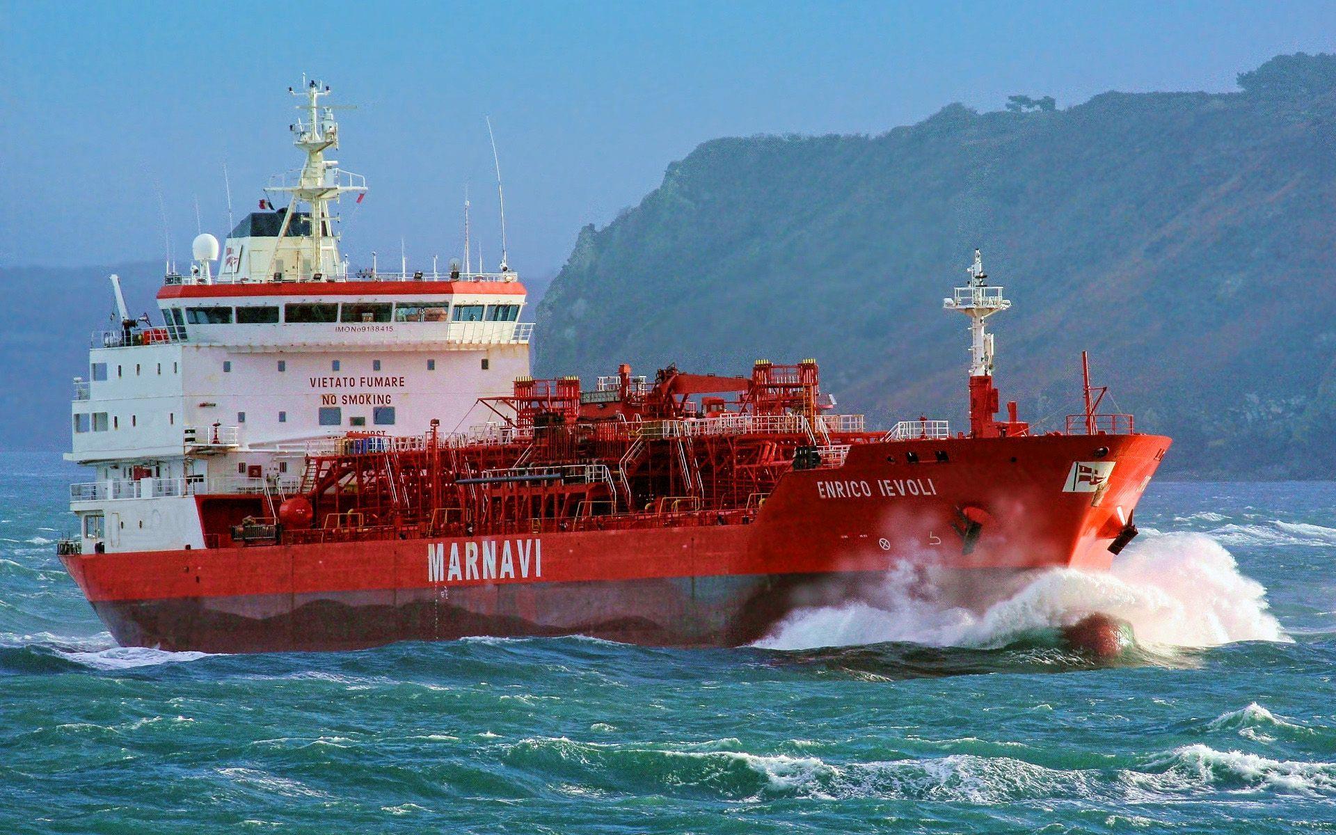 Oil Tanker Wallpapers - Top Free Oil Tanker Backgrounds - WallpaperAccess
