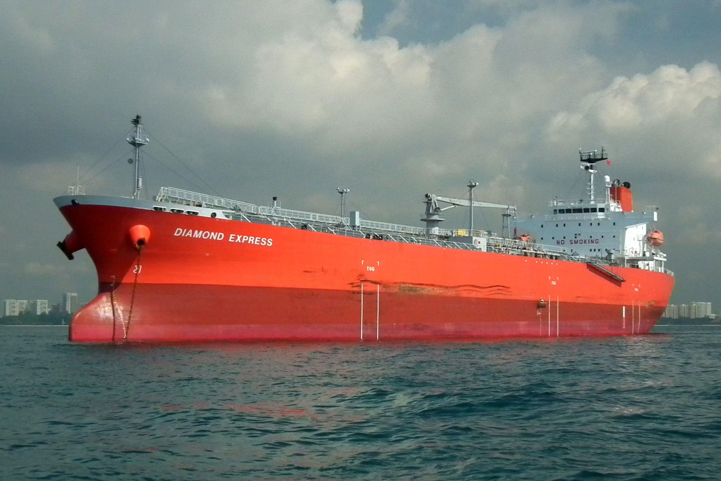 Oil Tanker Wallpapers - Top Free Oil Tanker Backgrounds - WallpaperAccess