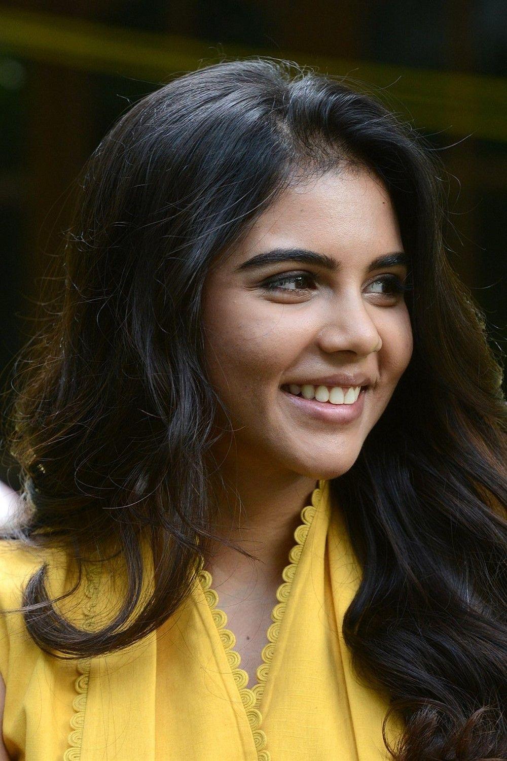 Kalyani Priyadarshan HD Wallpapers - Top Free Kalyani Priyadarshan HD ...