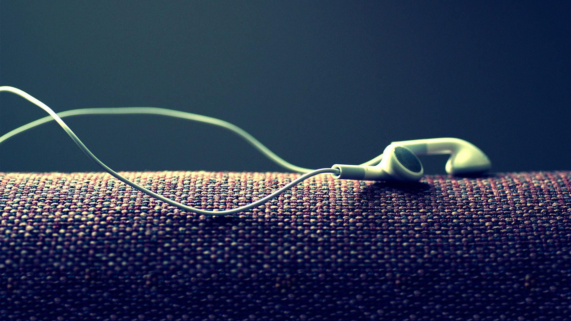 Listen to Music Wallpapers - Top Free Listen to Music Backgrounds ...