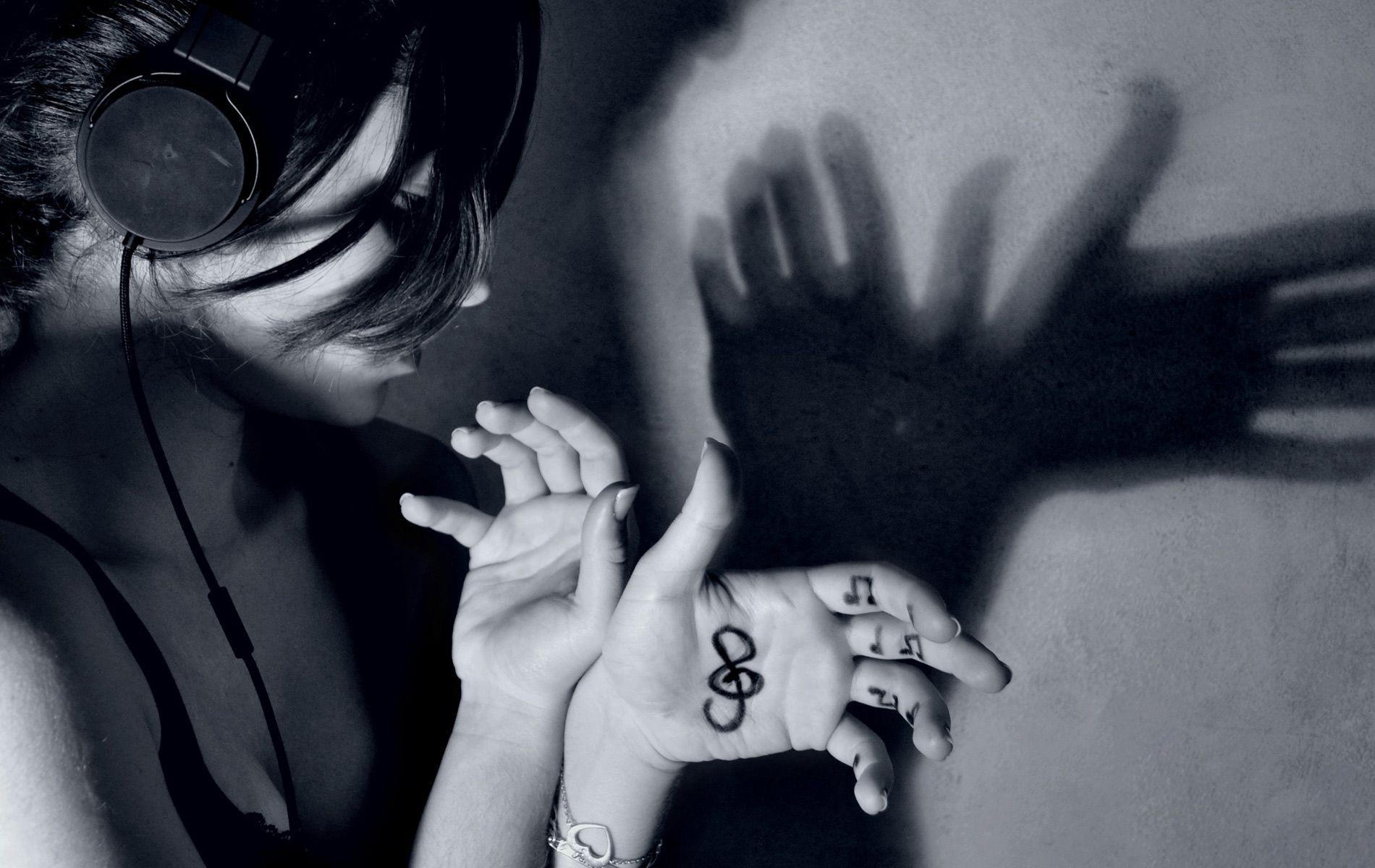 Listen to Music Wallpapers - Top Free Listen to Music Backgrounds ...