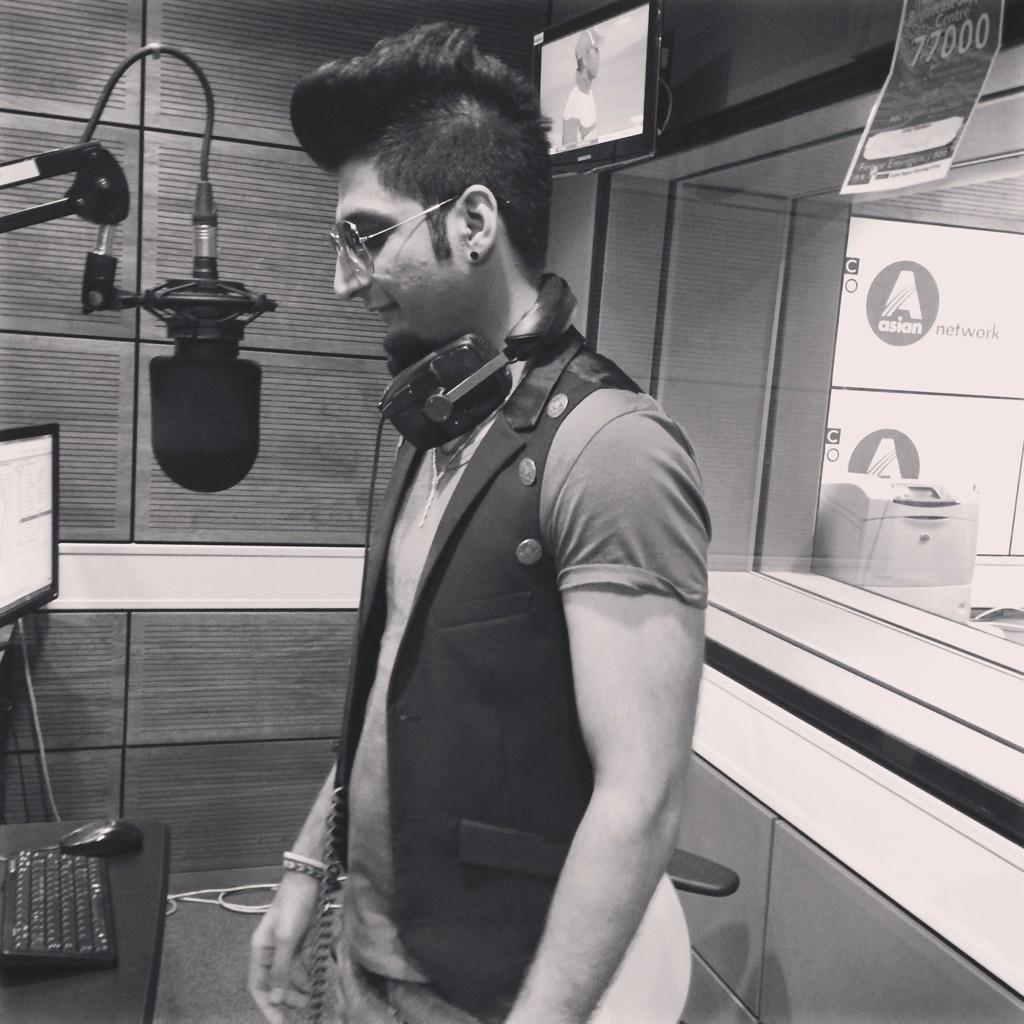 Bilal Saeed Wallpapers - Top Free Bilal Saeed Backgrounds - WallpaperAccess