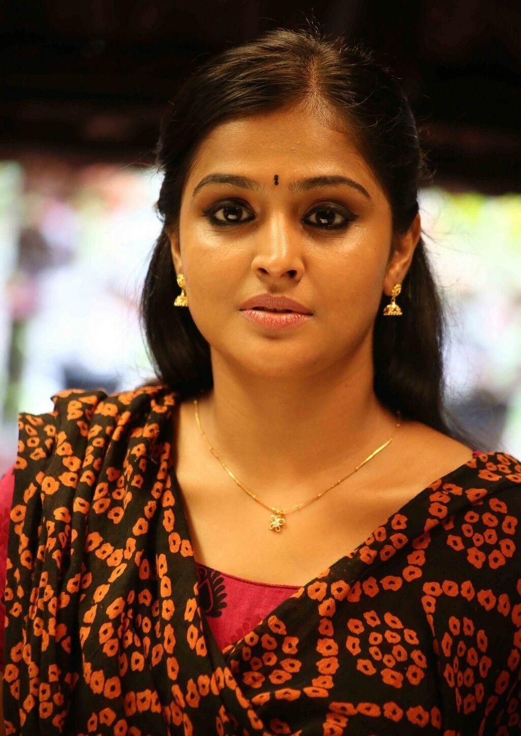 Ramya Nambeesan HD Wallpapers - Top Free Ramya Nambeesan HD Backgrounds - WallpaperAccess