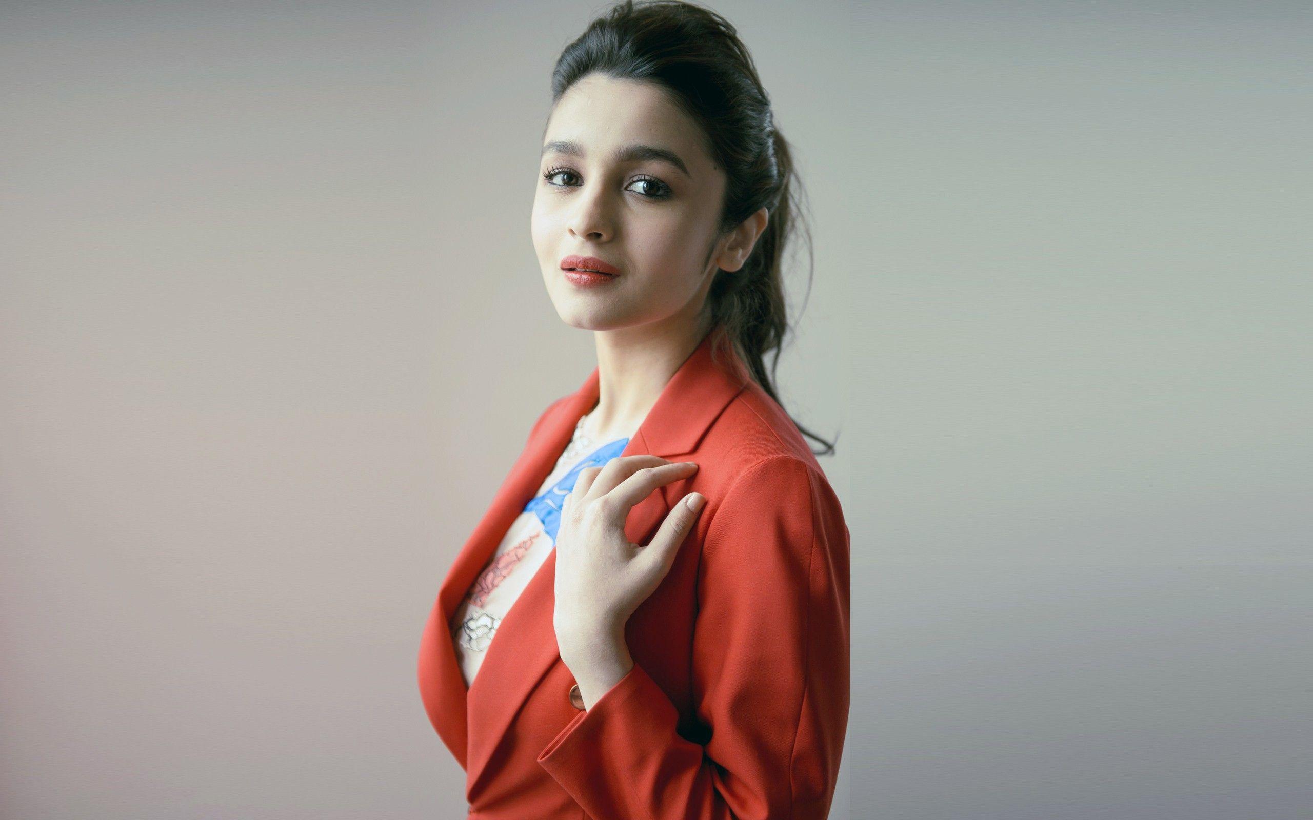 Alia Bhatt 4K Wallpapers - Top Free Alia Bhatt 4K Backgrounds ...