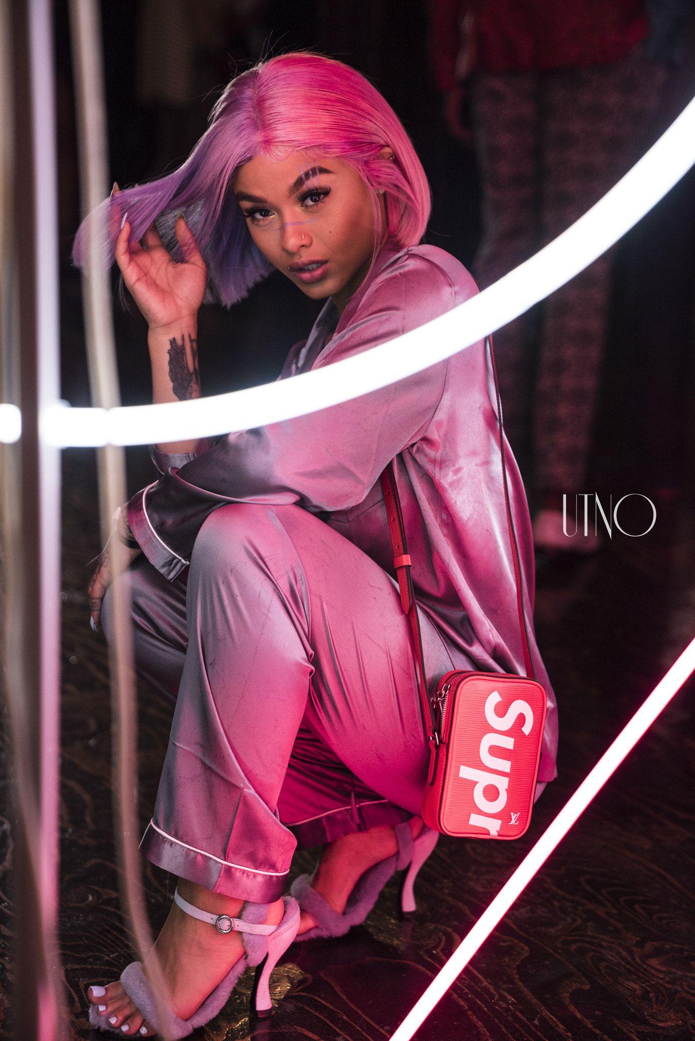 Supreme Girl Wallpapers - Top Free Supreme Girl Backgrounds ...