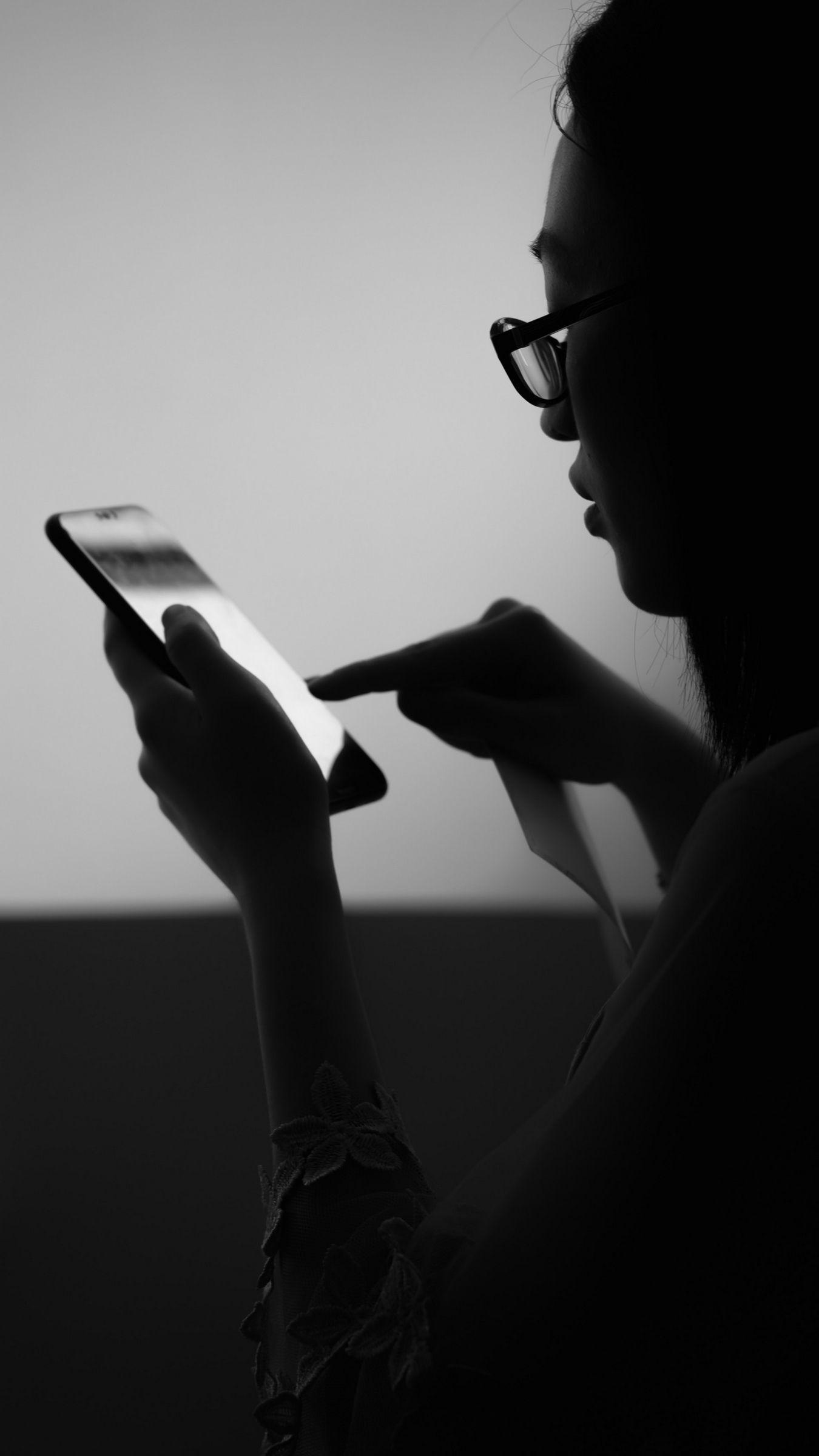 Girl Phone Wallpapers - Top Free Girl Phone Backgrounds - WallpaperAccess