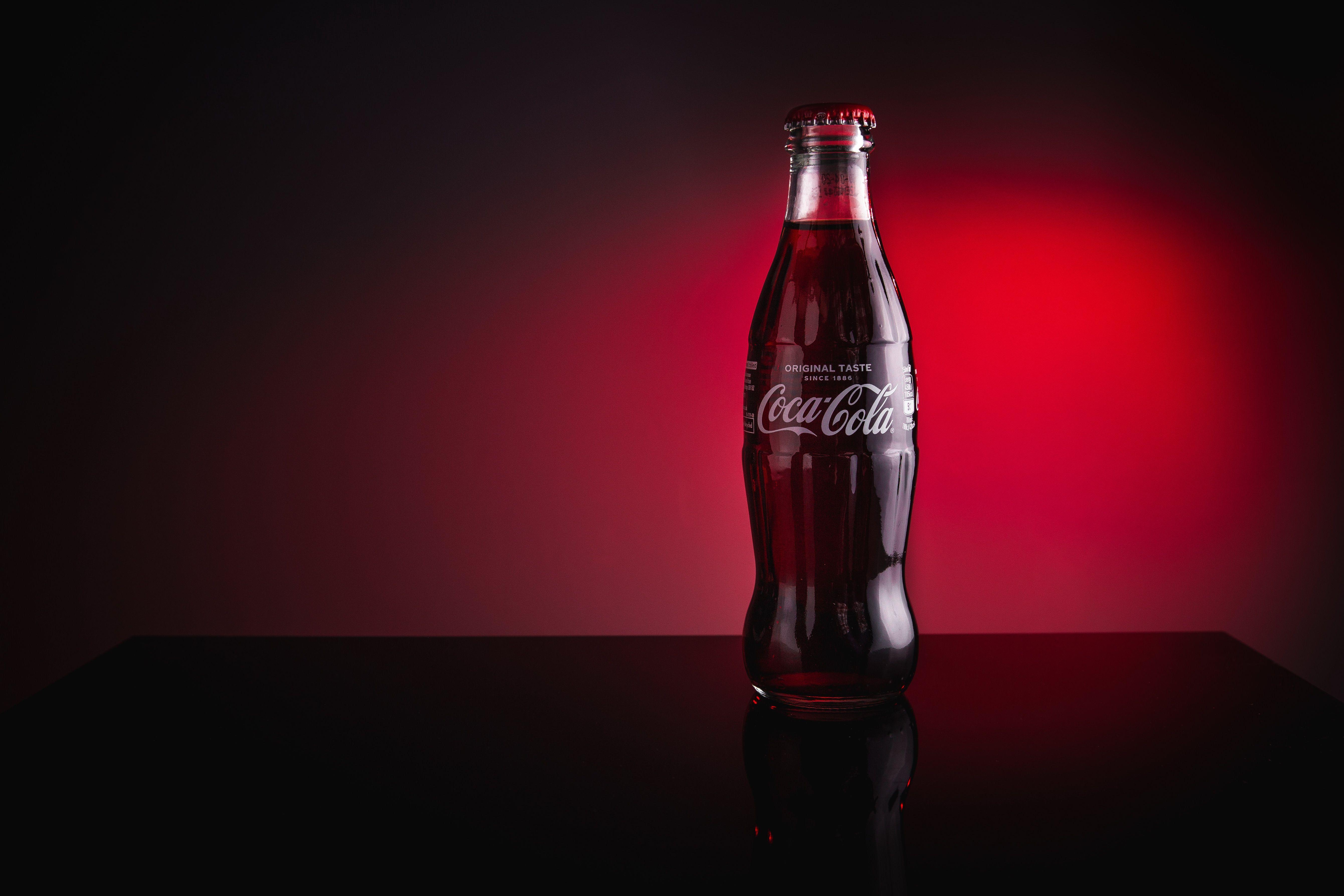 Coca Cola Bottle Wallpapers - Top Free Coca Cola Bottle Backgrounds ...