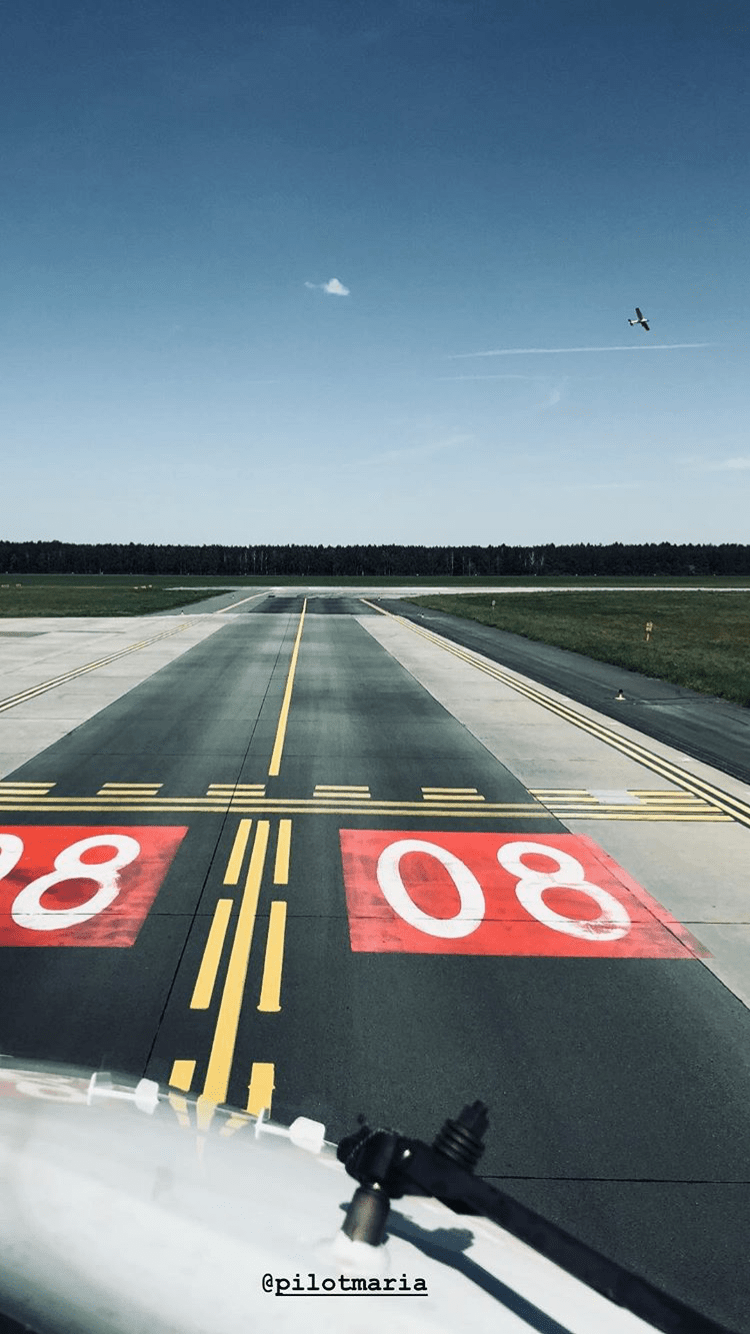 Airline Pilot Wallpapers - Top Free Airline Pilot Backgrounds ...