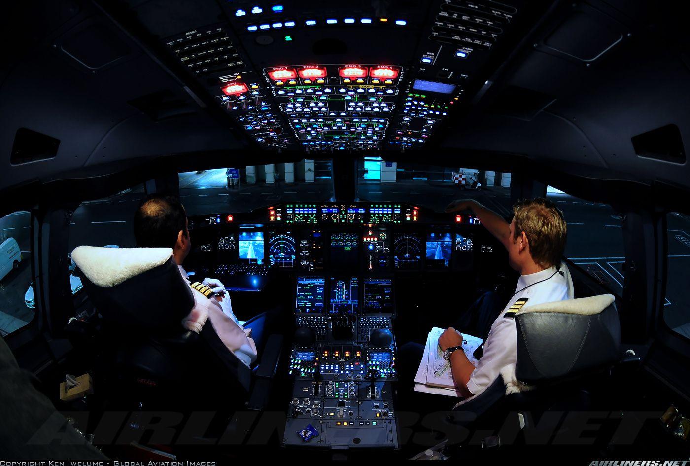 Airline Pilot Wallpapers - Top Free Airline Pilot Backgrounds ...