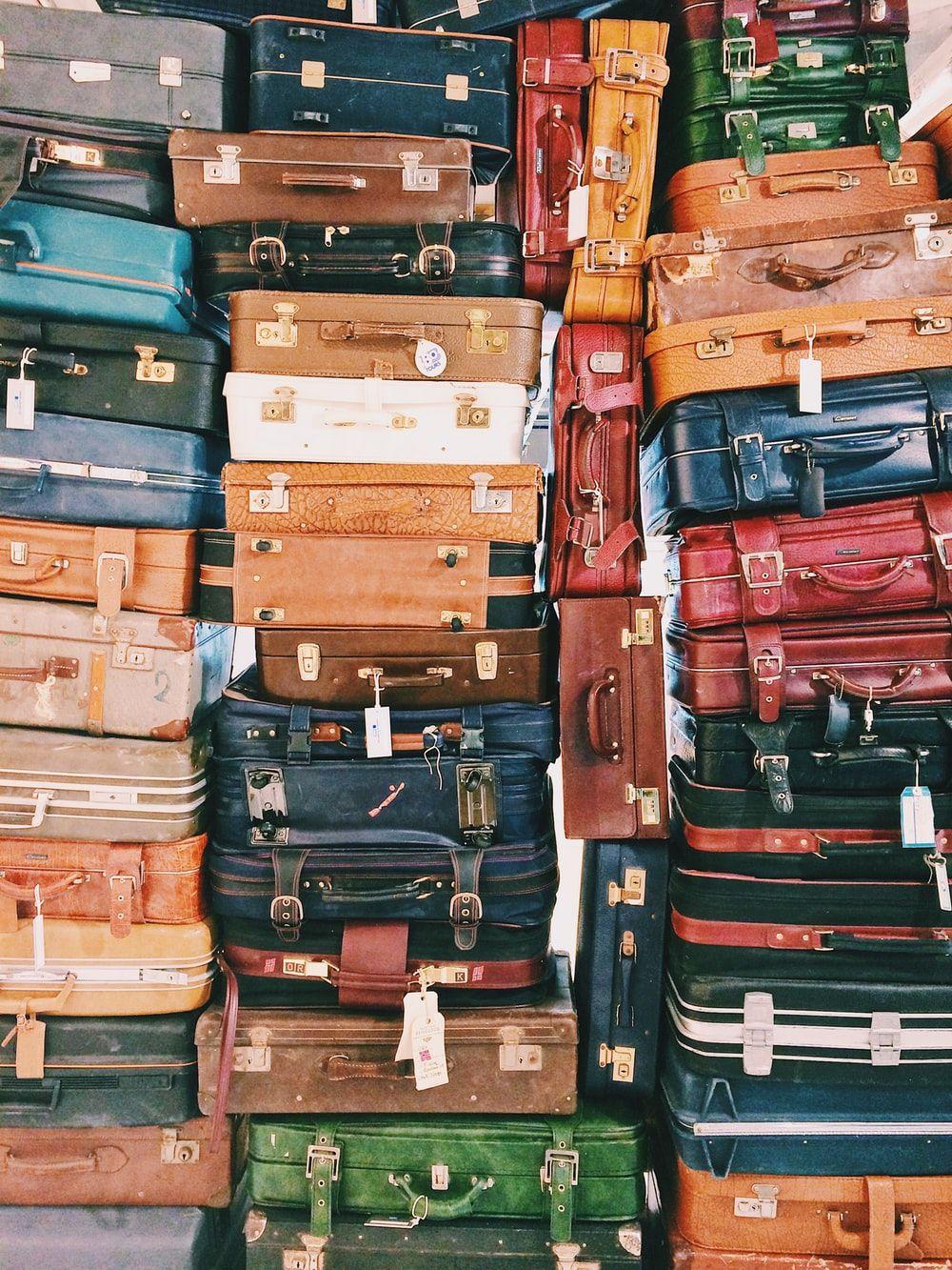 Suitcase Wallpapers - Top Free Suitcase Backgrounds - WallpaperAccess