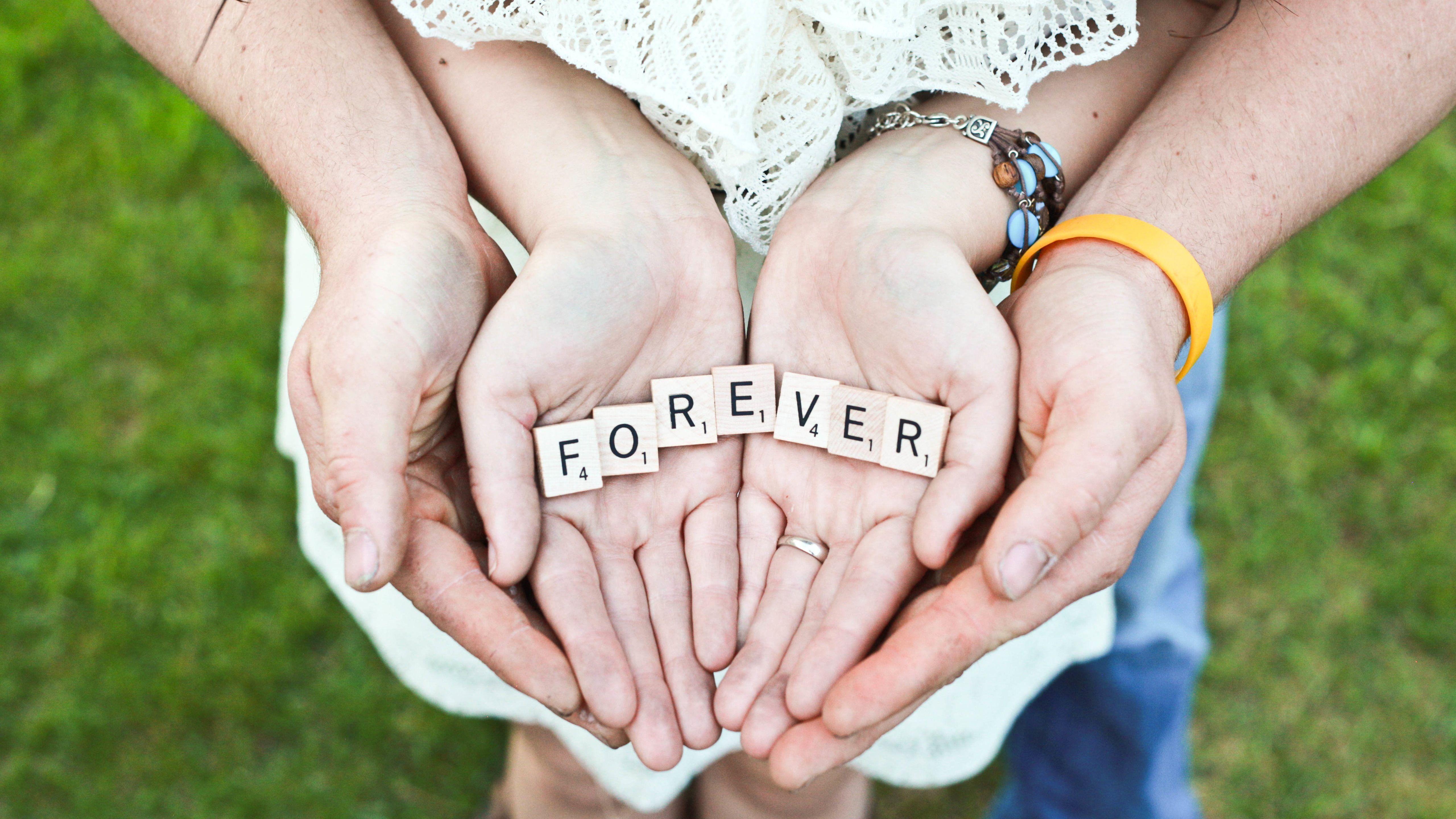 Love Hands Wallpapers - Top Free Love Hands Backgrounds - WallpaperAccess