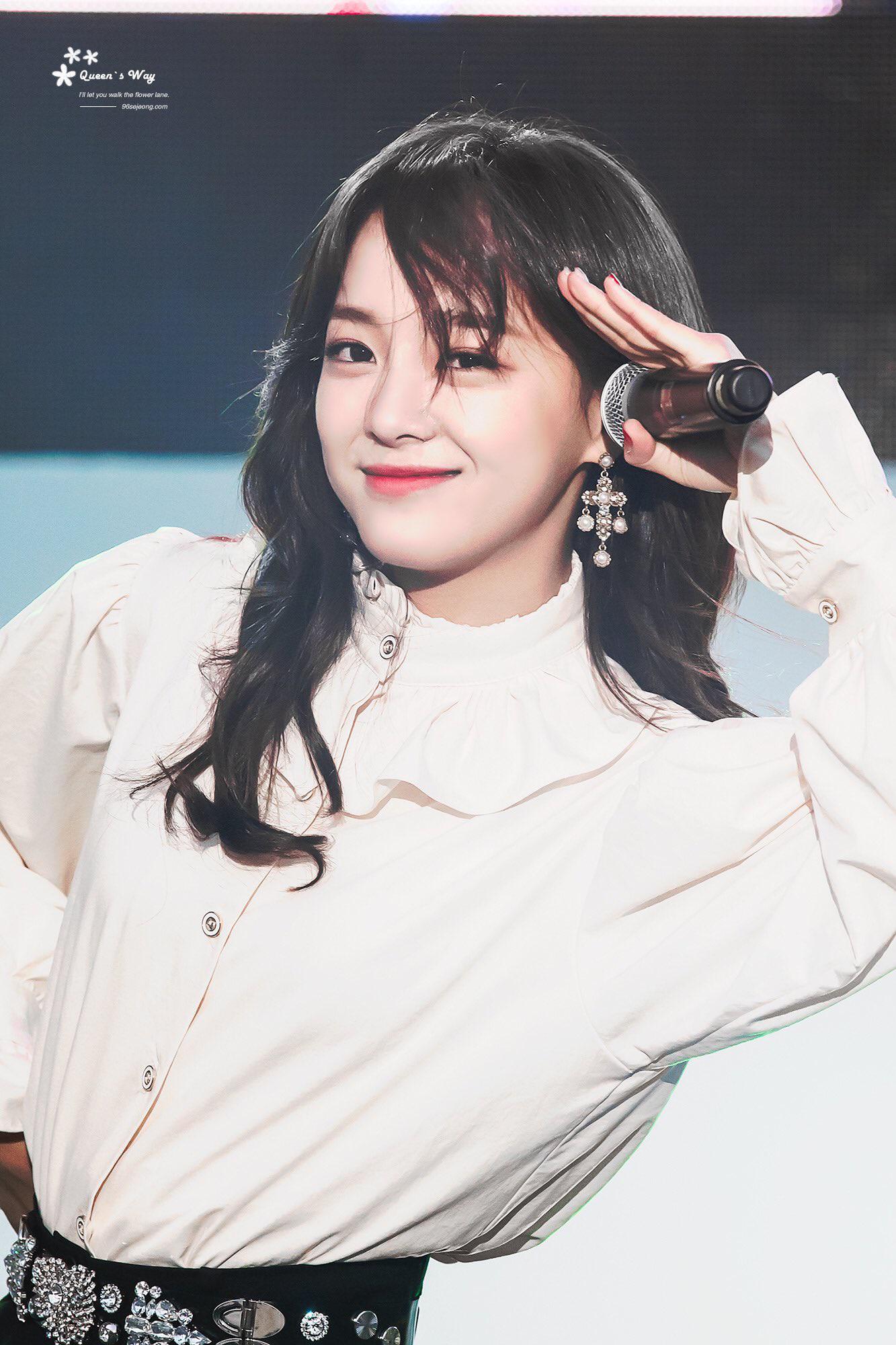 Kim Sejeong Wallpapers - Top Free Kim Sejeong Backgrounds - WallpaperAccess
