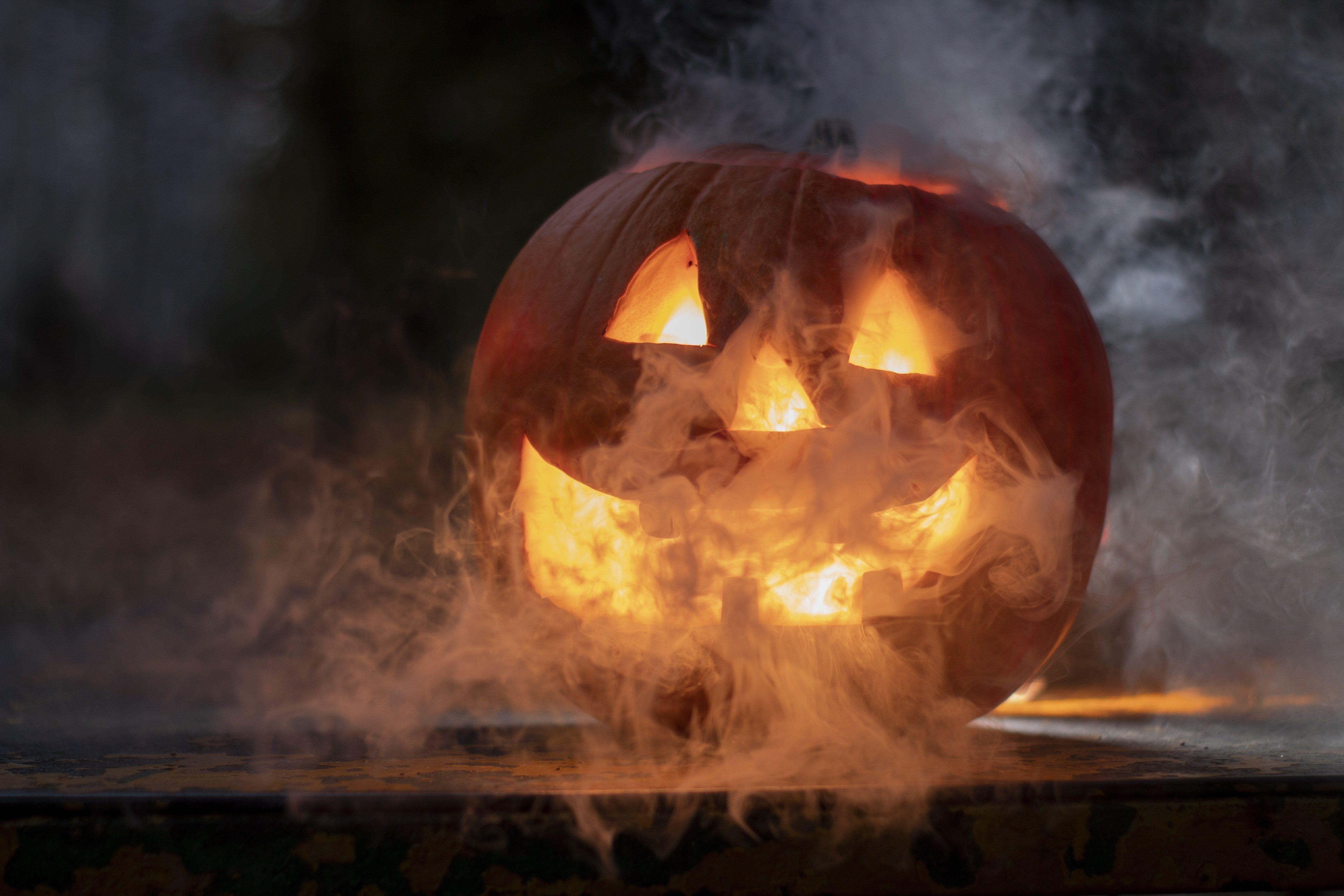 Scary Halloween 4K Wallpapers - Top Free Scary Halloween 4K Backgrounds ...