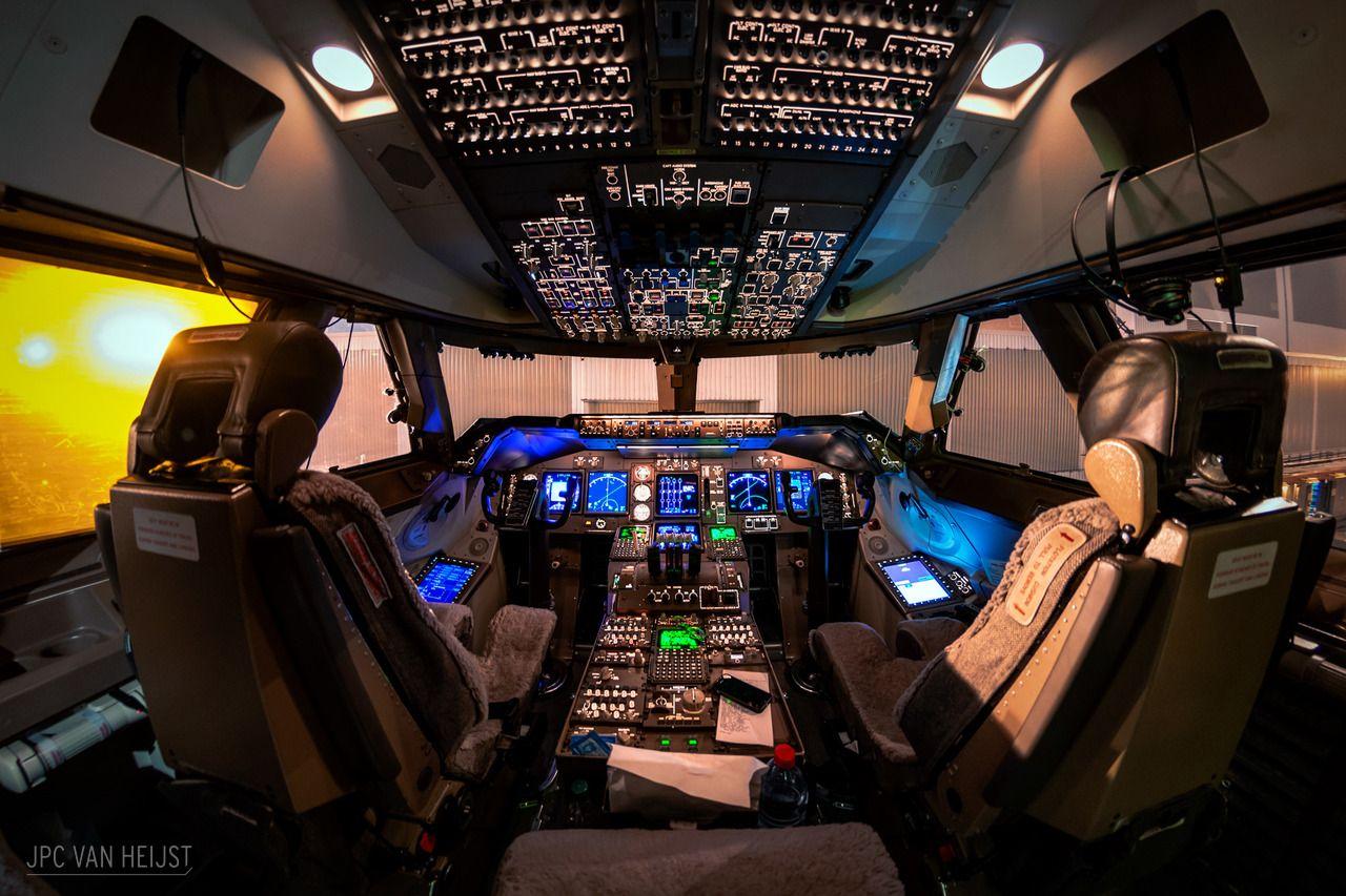 Boeing 747 Cockpit Wallpapers - Top Free Boeing 747 Cockpit Backgrounds ...