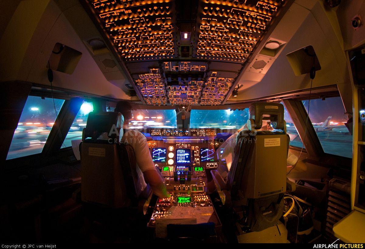 Boeing 747 Cockpit Wallpapers - Top Free Boeing 747 Cockpit Backgrounds ...