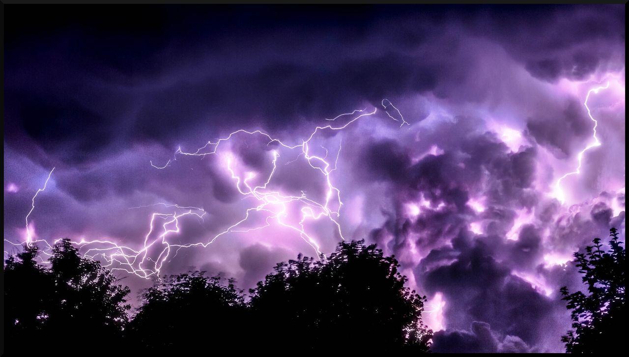 Cool Purple Lightning Wallpapers - Top Free Cool Purple Lightning ...