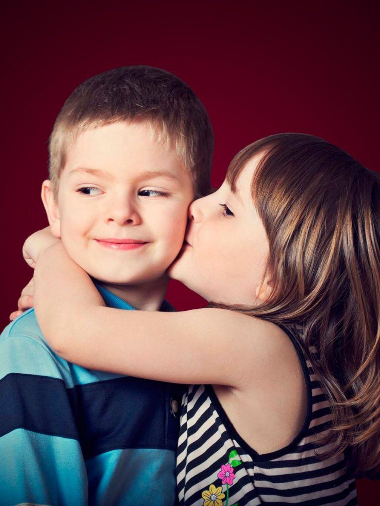 Hugs and Kisses Wallpapers - Top Free Hugs and Kisses Backgrounds ...