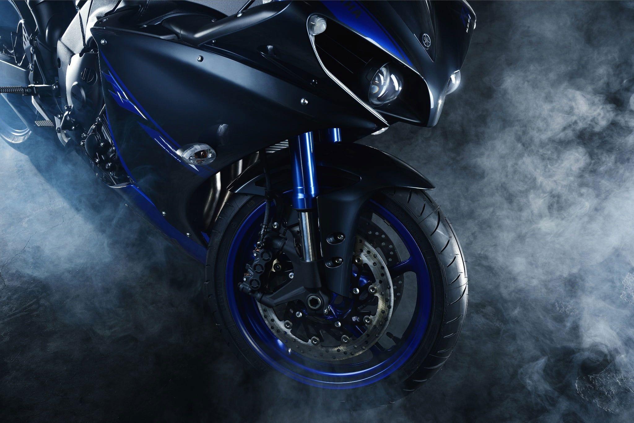 Yamaha R1 Bike Wallpapers - Top Free Yamaha R1 Bike Backgrounds ...