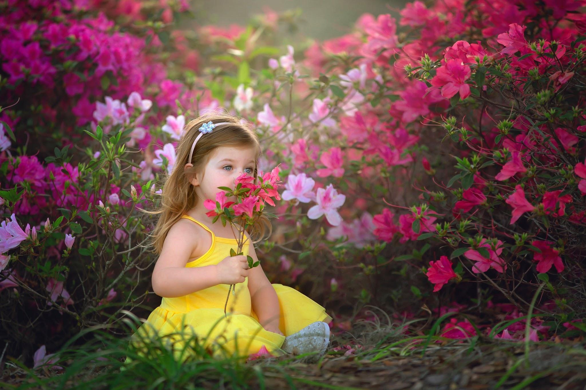 Girl With Flowers Wallpapers - Top Free Girl With Flowers Backgrounds ...