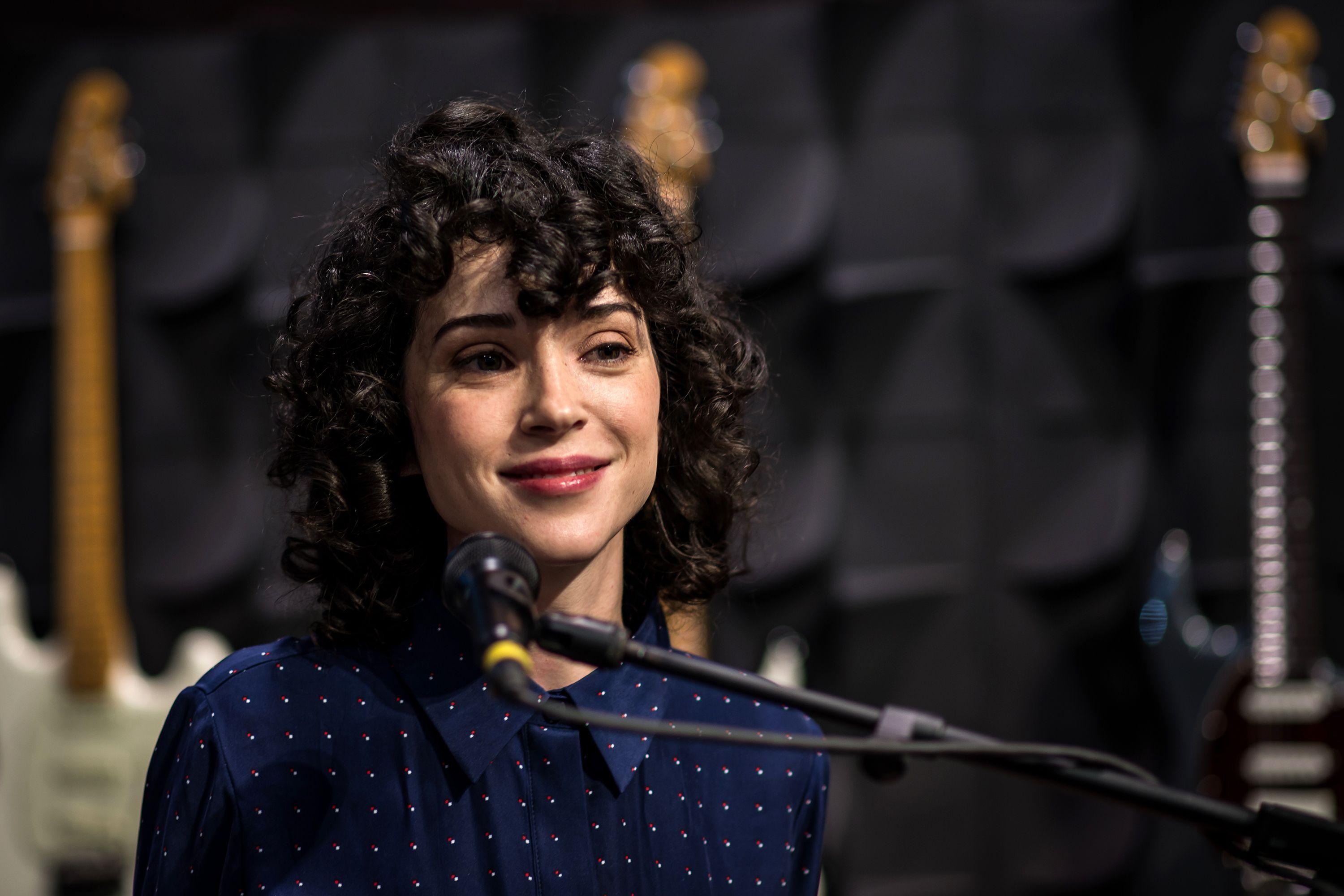 St. Vincent Wallpapers - Top Free St. Vincent Backgrounds - WallpaperAccess