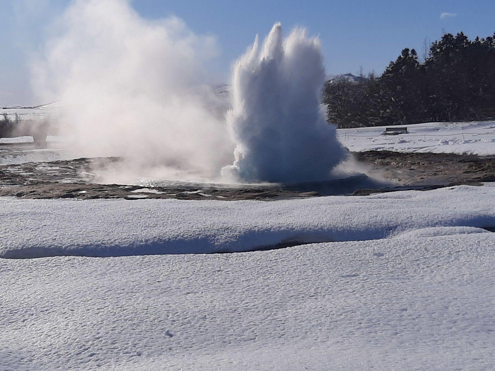 Iceland Geyser Wallpapers - Top Free Iceland Geyser Backgrounds ...