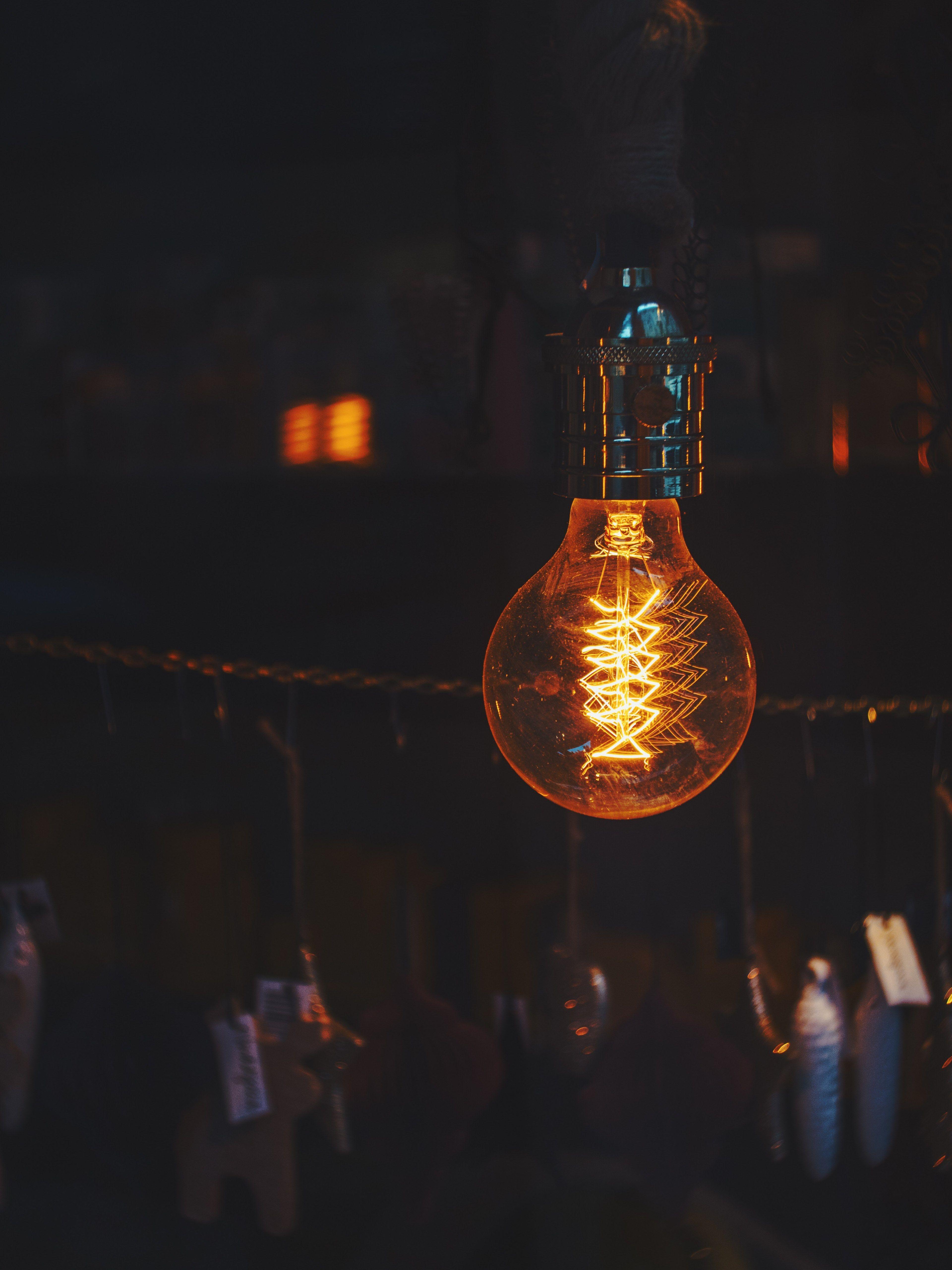 Light Bulb 4K Wallpapers - Top Free Light Bulb 4K Backgrounds ...