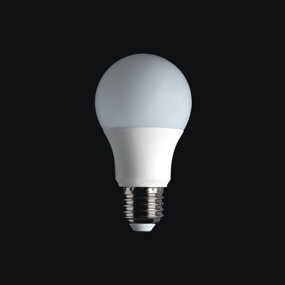 Light Bulb 4K Wallpapers - Top Free Light Bulb 4K Backgrounds ...