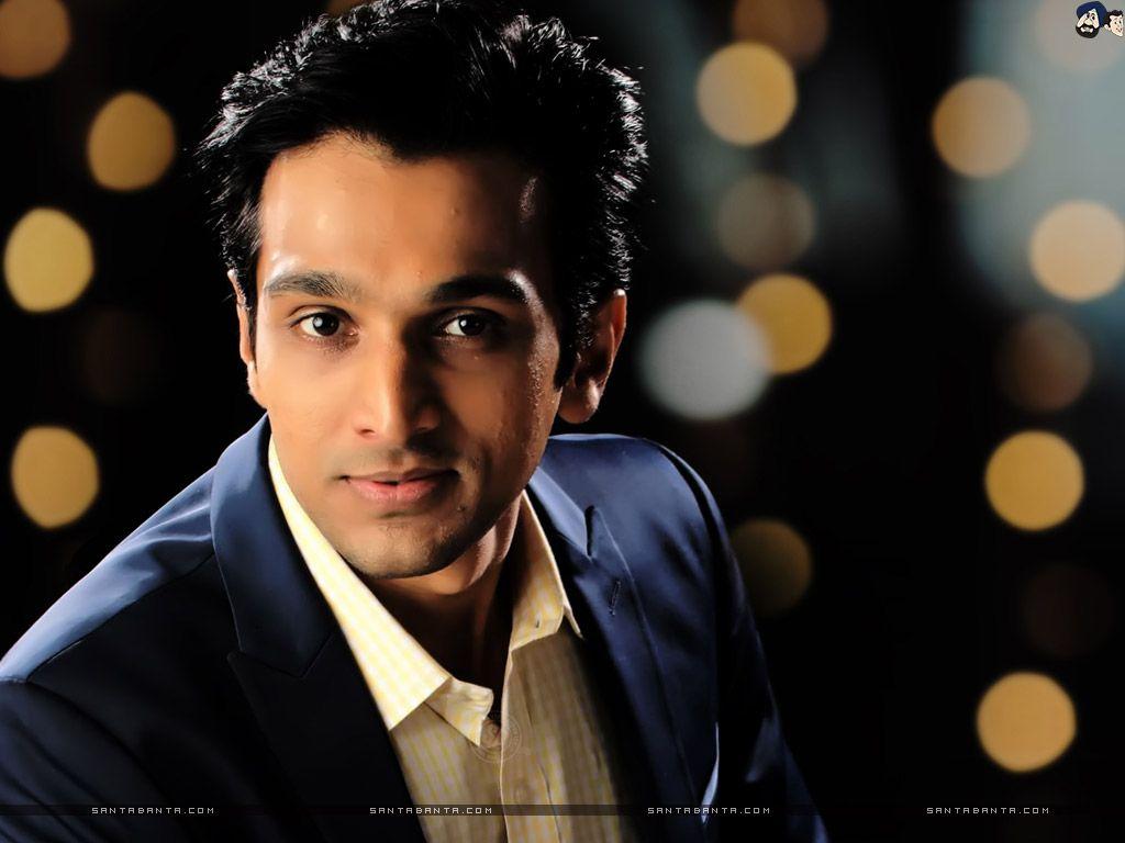 Pratik Gandhi Wallpapers - Top Free Pratik Gandhi Backgrounds ...