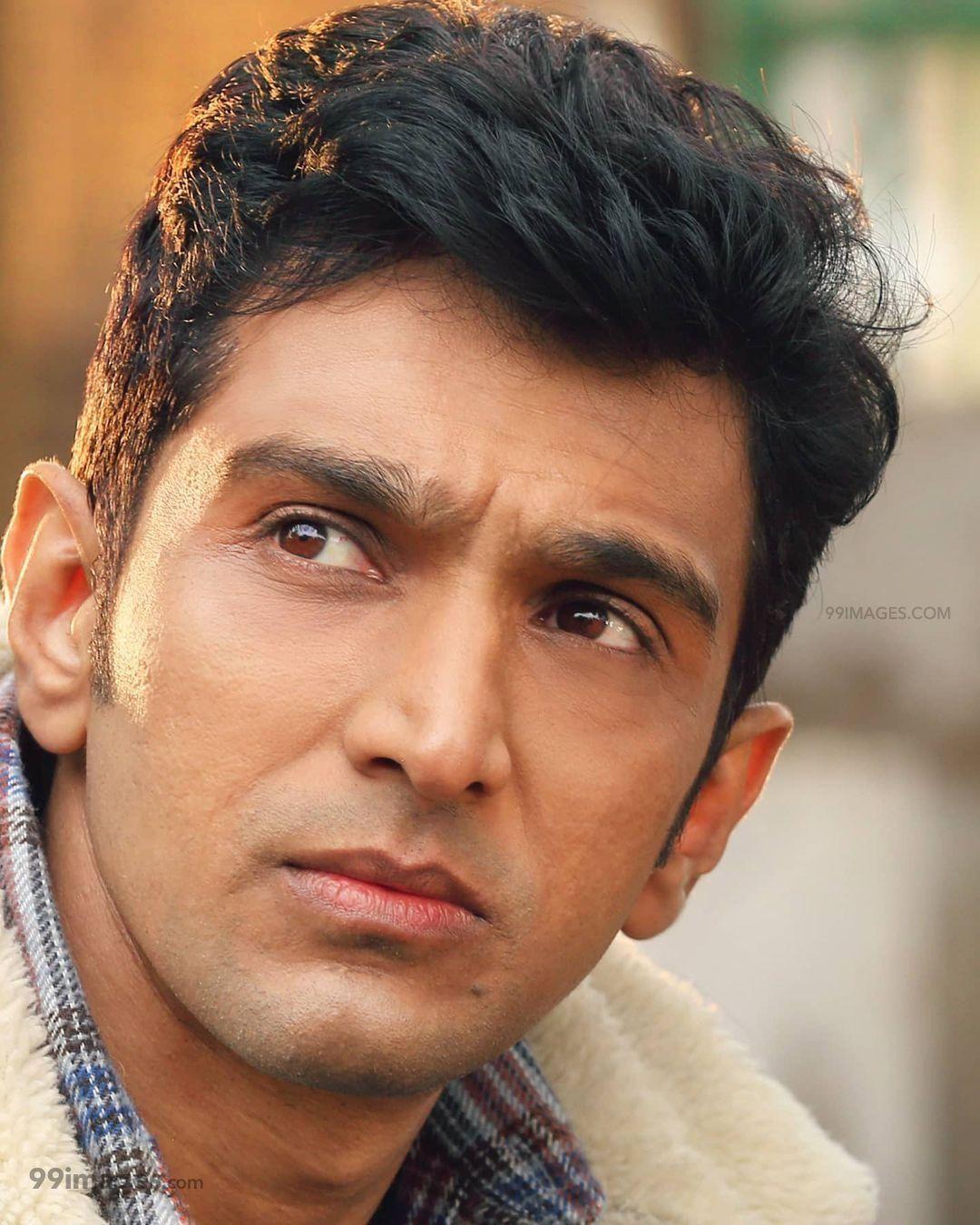 Pratik Gandhi Wallpapers - Top Free Pratik Gandhi Backgrounds ...