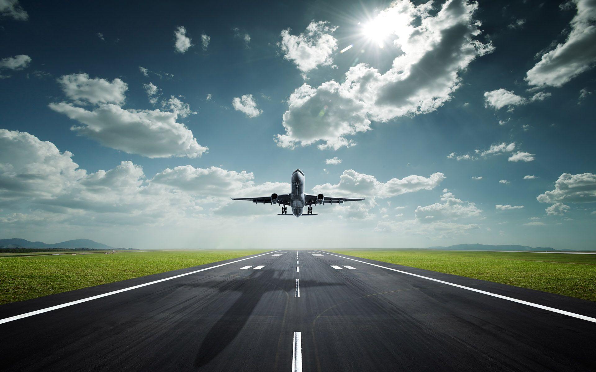 Airplane Landing Wallpapers - Top Free Airplane Landing Backgrounds ...