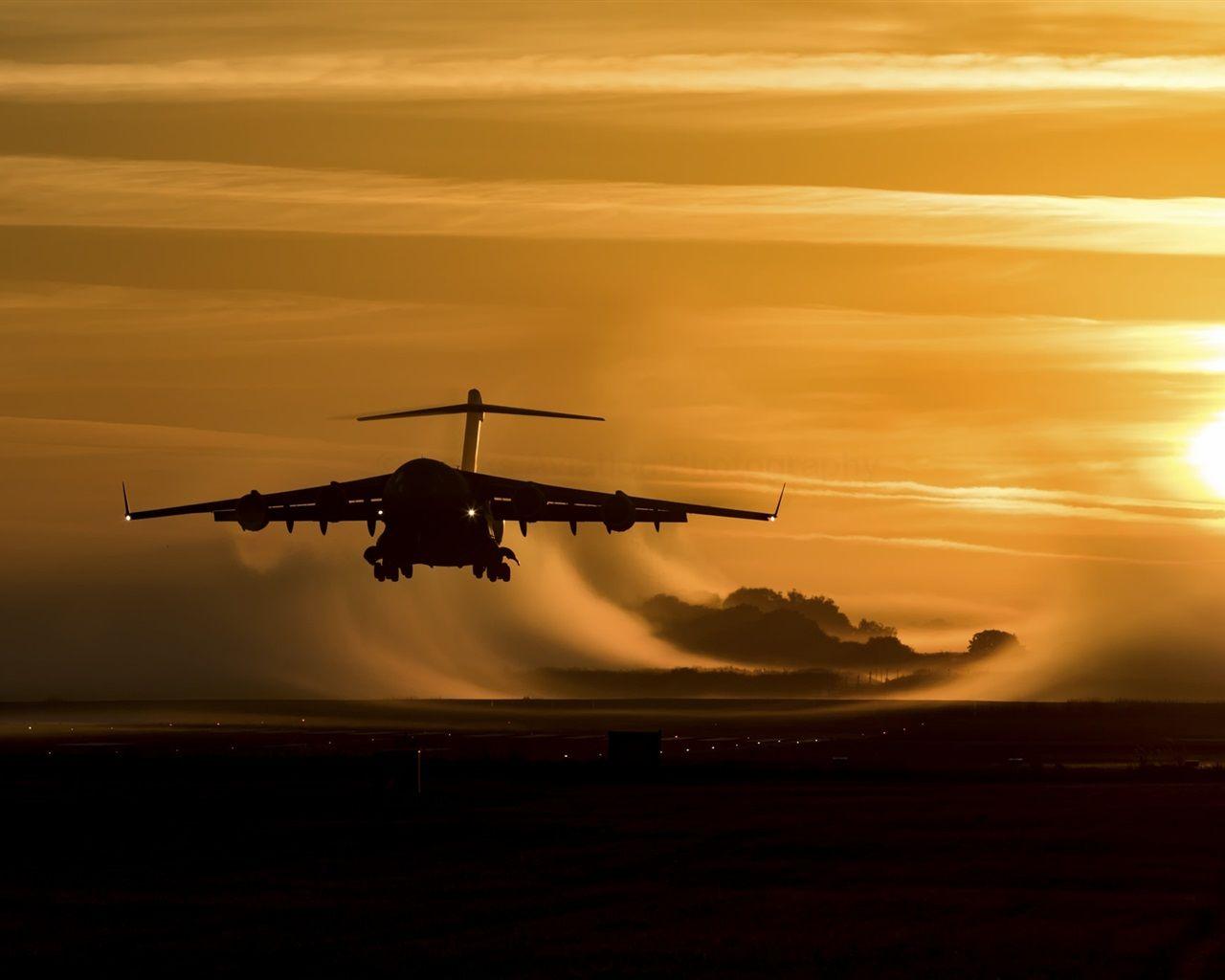 Airplane Landing Wallpapers - Top Free Airplane Landing Backgrounds ...