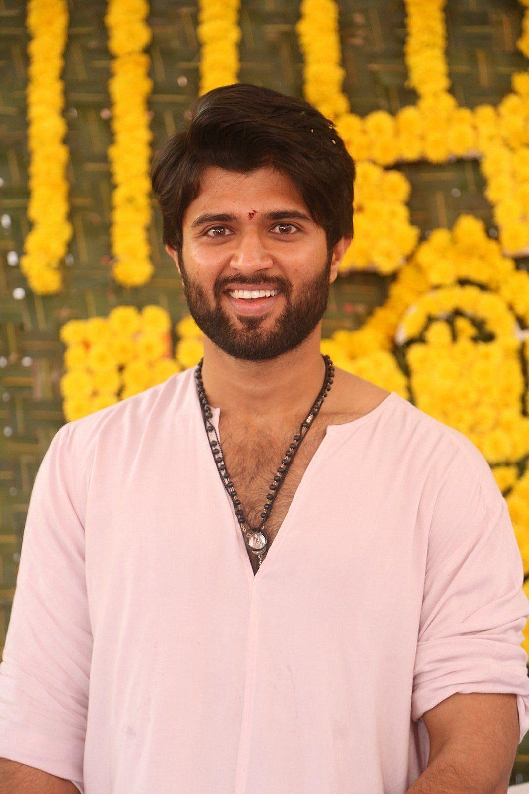 Vijay Devarakonda HD Wallpapers - Top Free Vijay Devarakonda HD ...