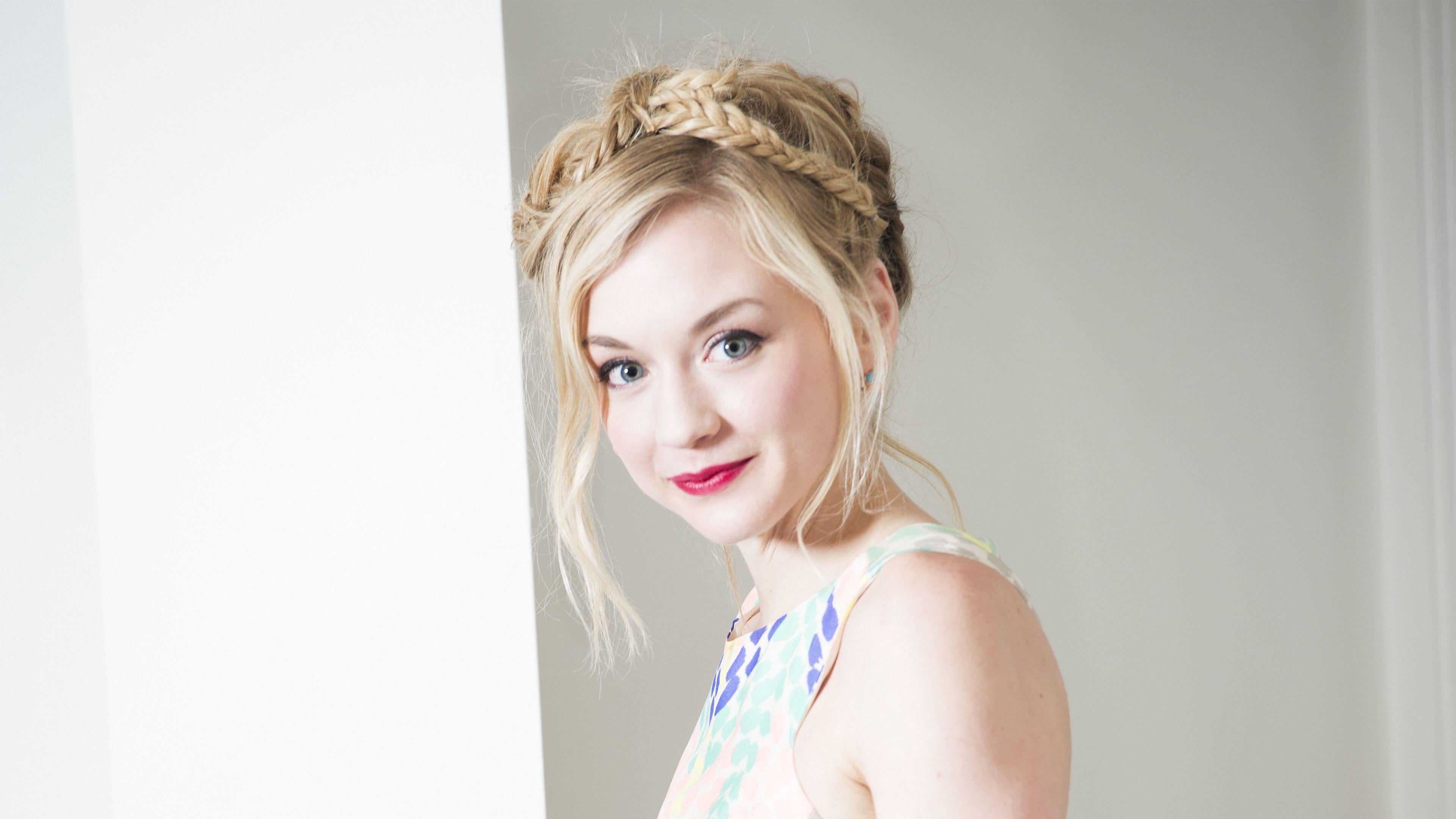 Emily Kinney Wallpapers - Top Free Emily Kinney Backgrounds ...
