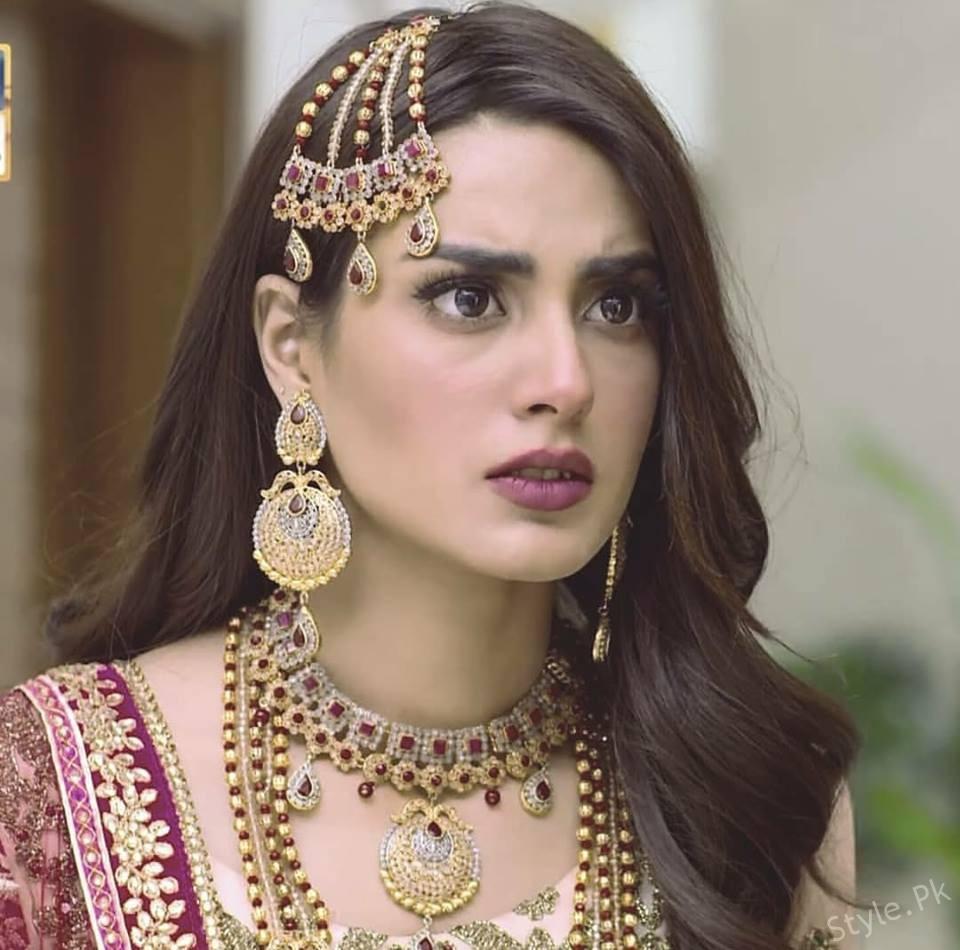 Iqra Aziz Wallpapers - Top Free Iqra Aziz Backgrounds - WallpaperAccess