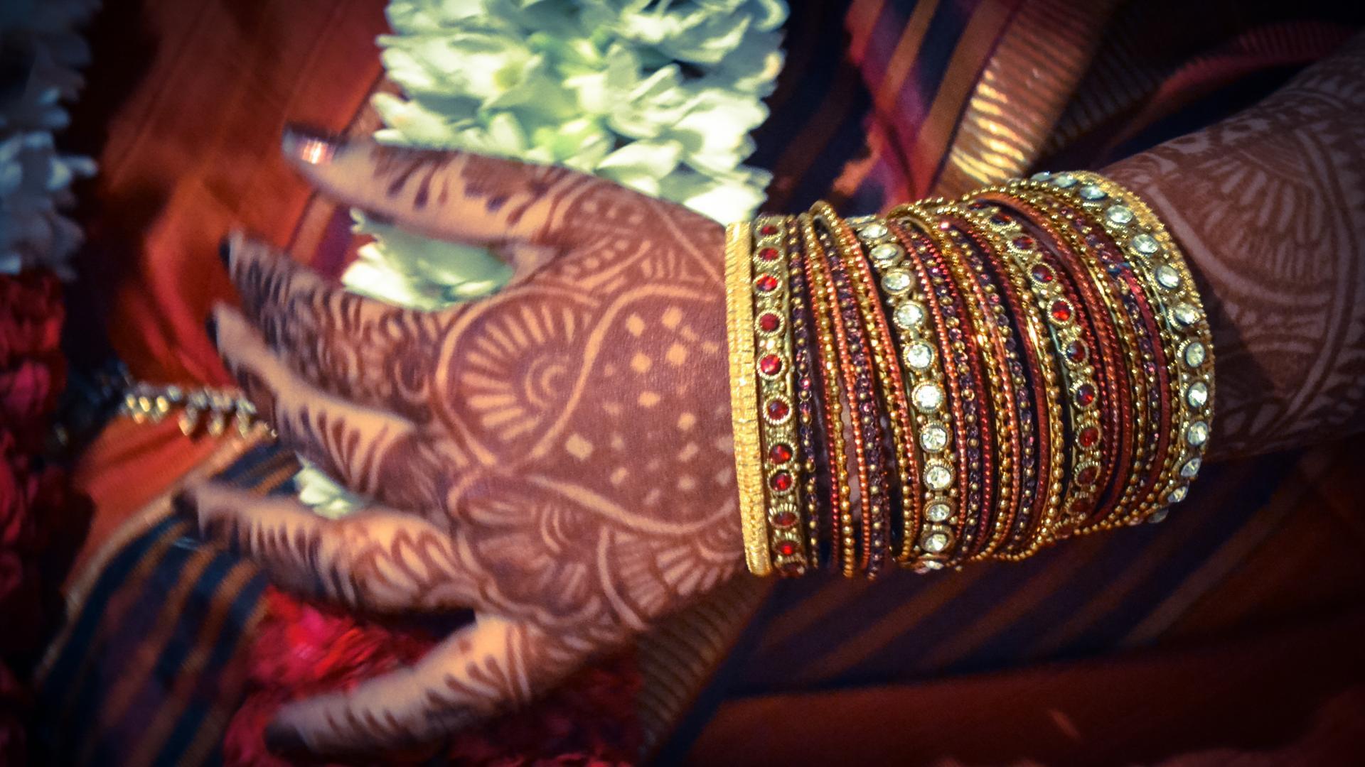 Bangles Wallpapers - Top Free Bangles Backgrounds - WallpaperAccess