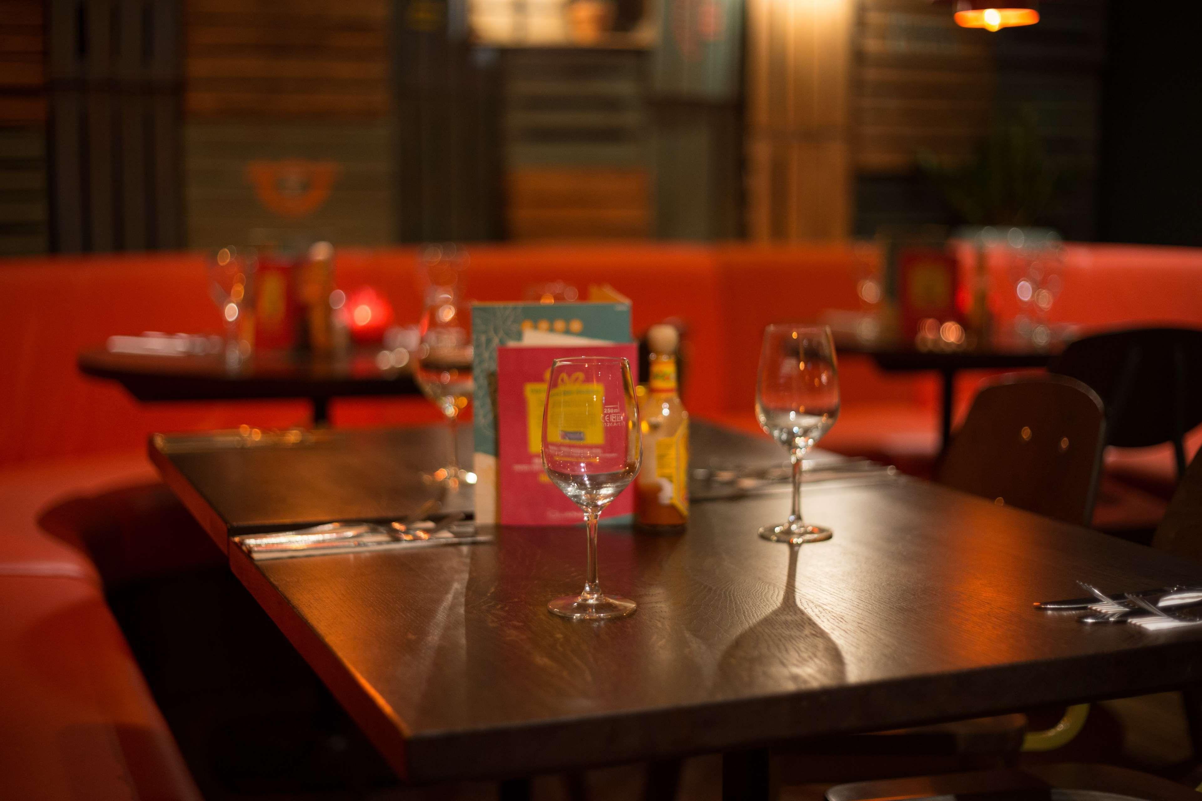 Restaurants Wallpapers - Top Free Restaurants Backgrounds - WallpaperAccess