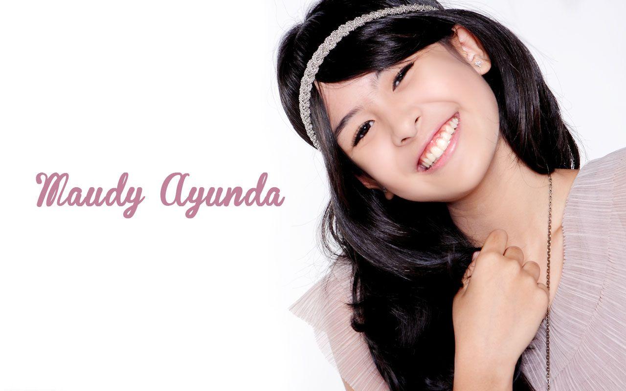 Maudy Ayunda Wallpapers - Top Free Maudy Ayunda Backgrounds ...