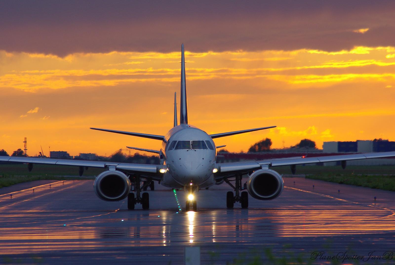 Embraer Wallpapers - Top Free Embraer Backgrounds - WallpaperAccess