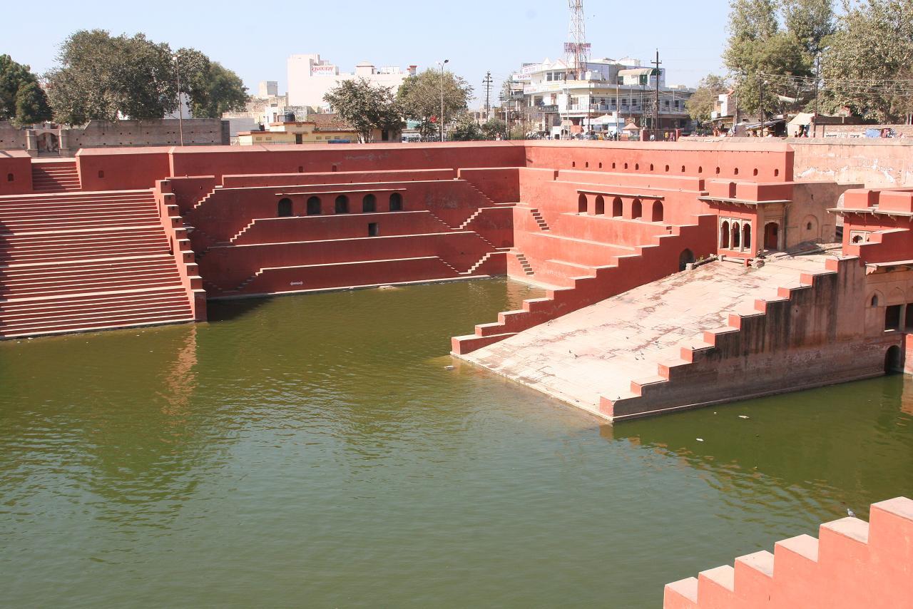 Vrindavan Wallpapers - Top Free Vrindavan Backgrounds - WallpaperAccess